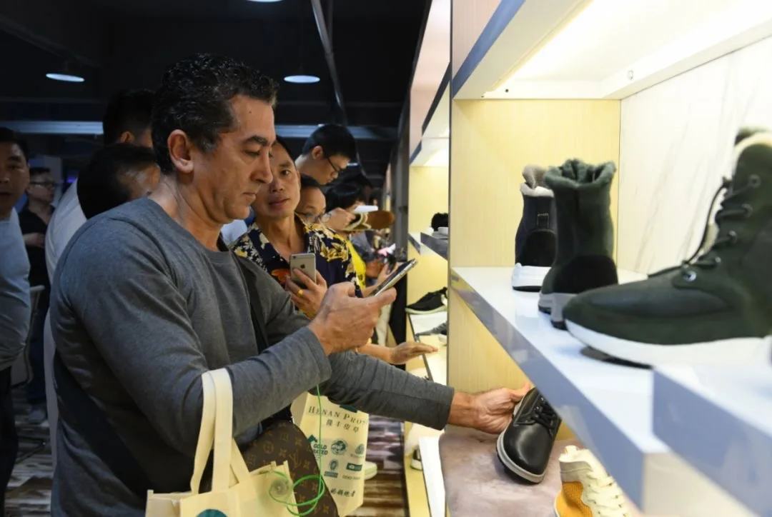 A Running Shoes Men's Running Shoes Vintage-style Sports Cushioning ...