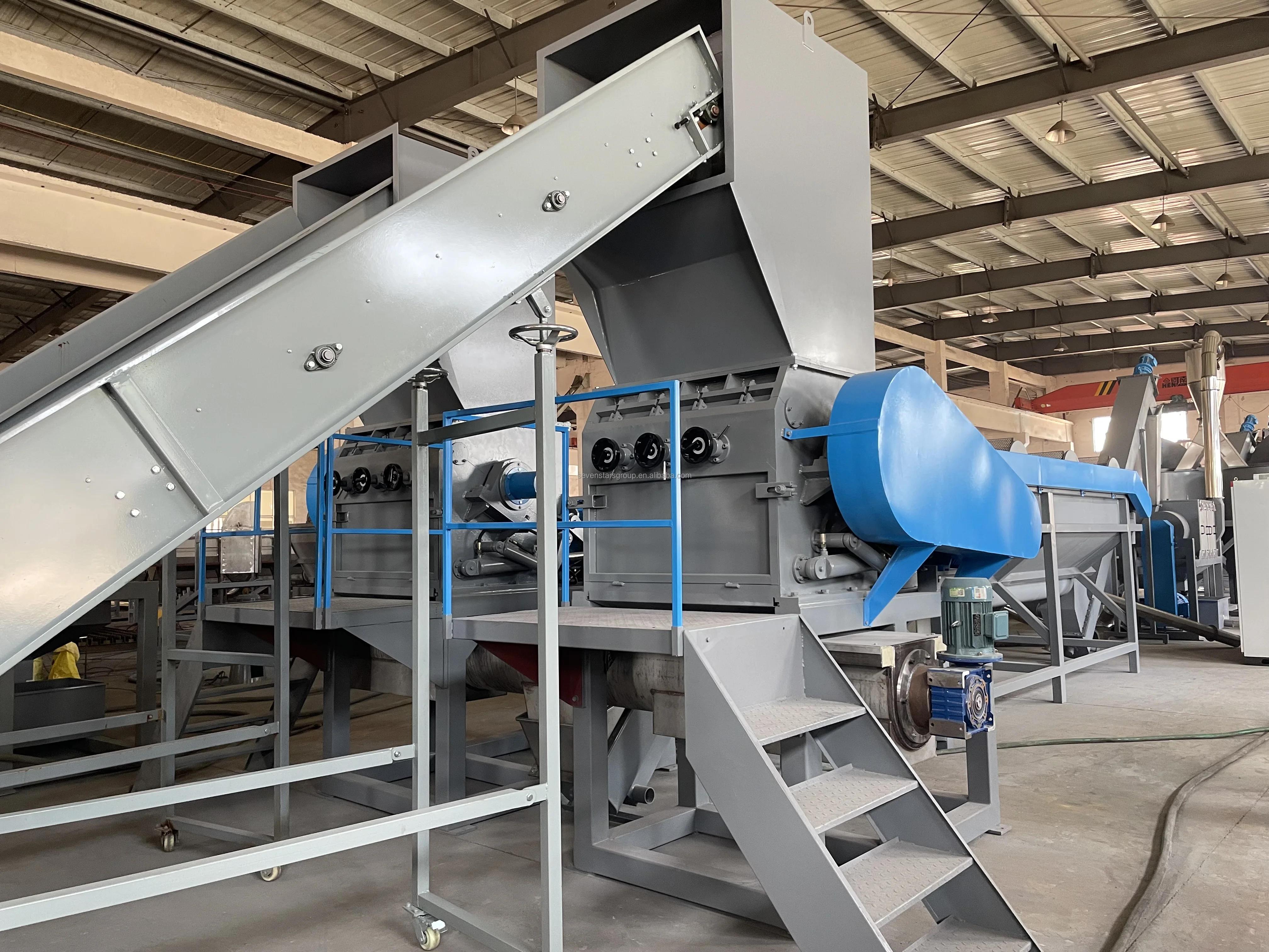 Plastic Recycling Machinery - Efficient PET Bottle Solutions