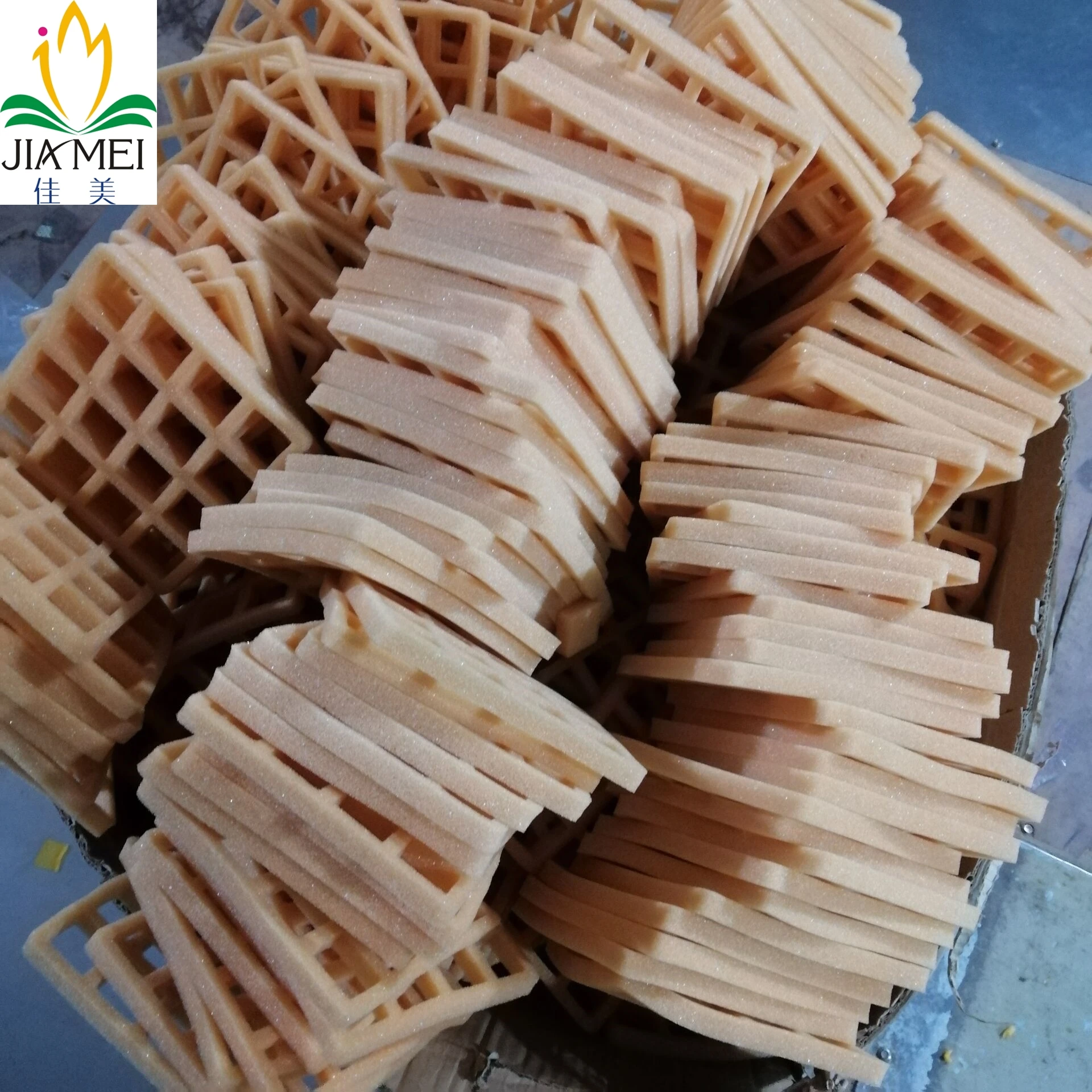 Oem Design Toast Waffle Shape Kids Body Shower Bamboo Hand Washing Bath ...