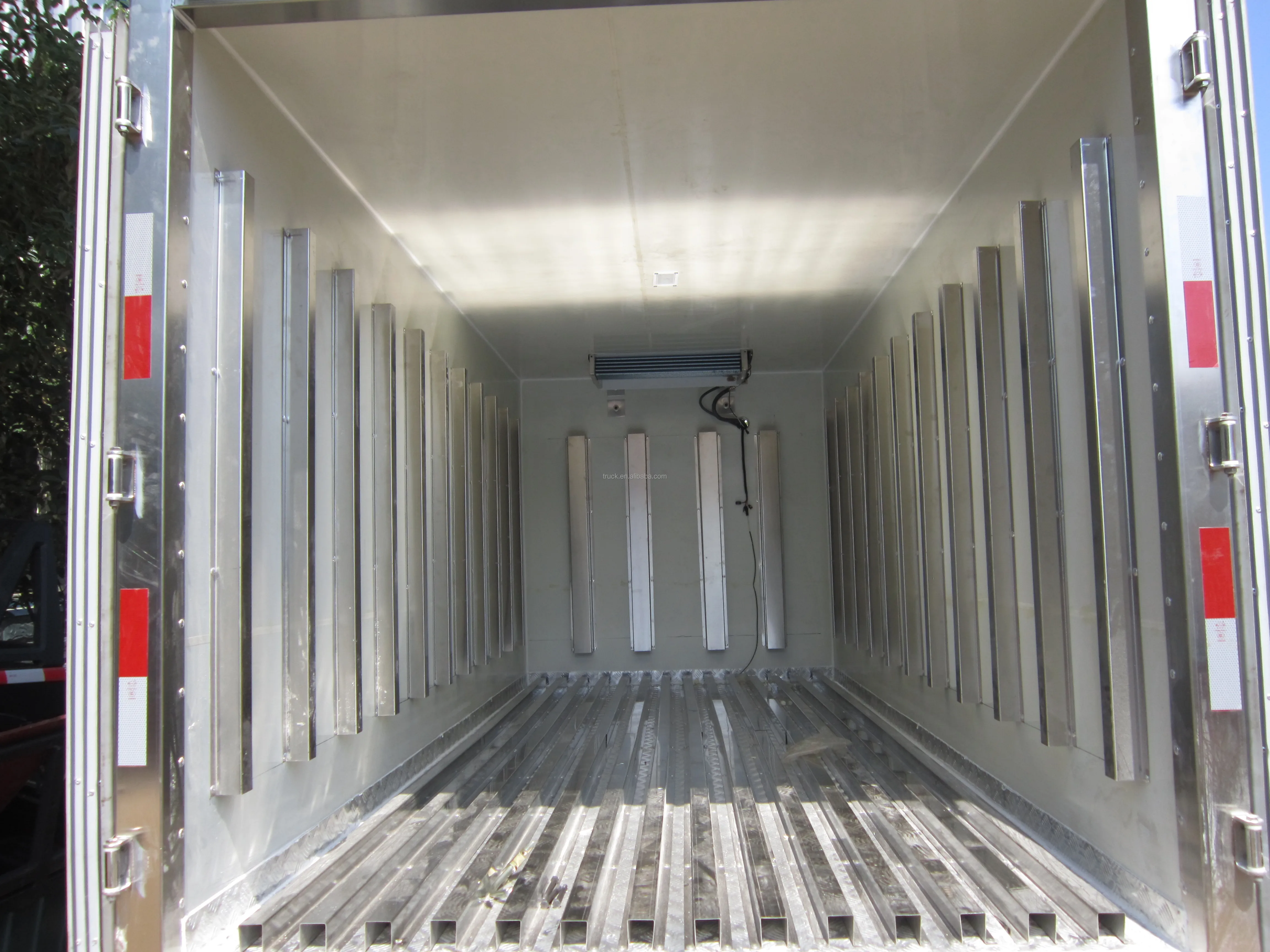 14ton Frozen Food Transport Vehicle - Mobile Refrigerator