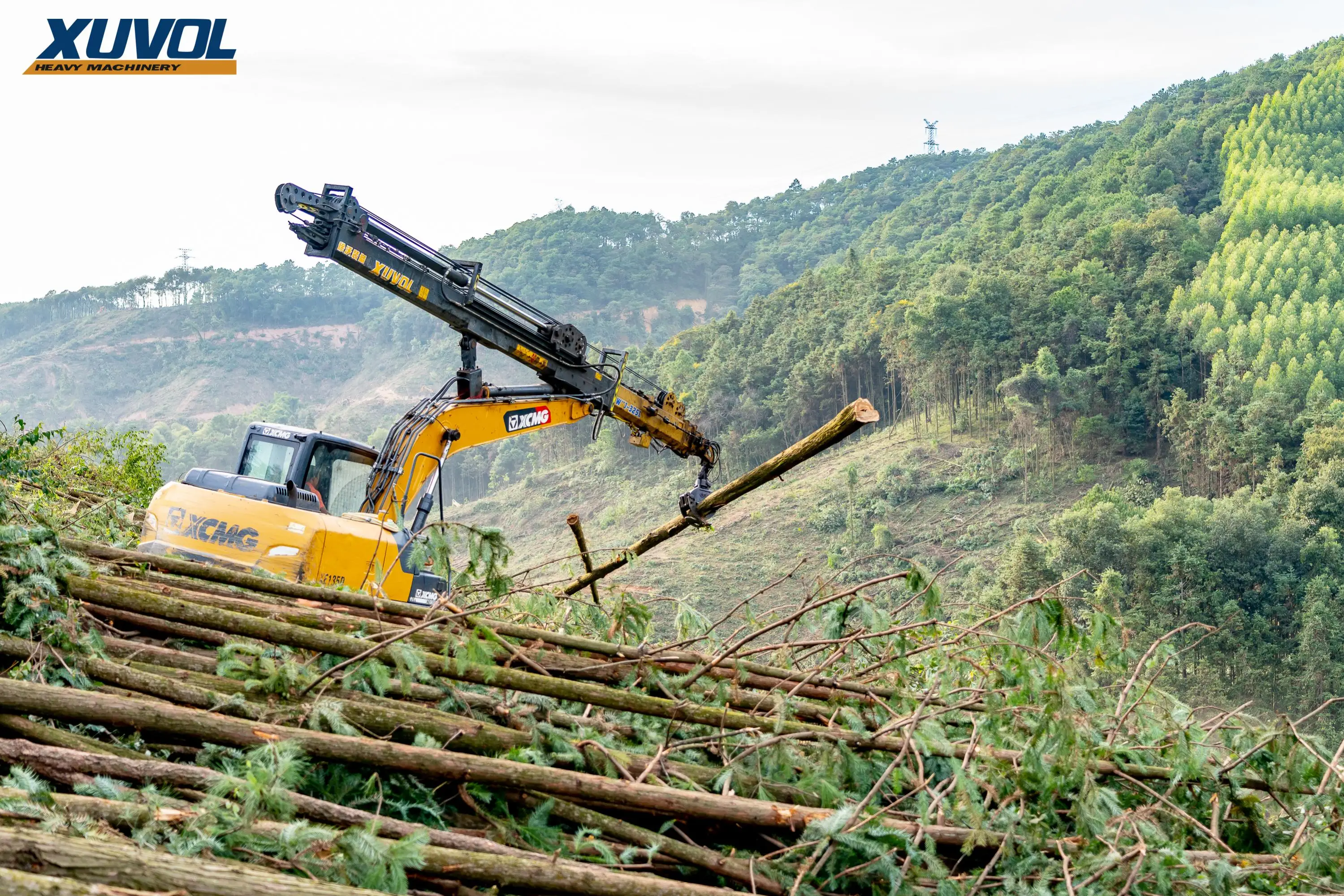 XUVOL Telescopic Boom Grab Forest Logs Crane for 12T-15T