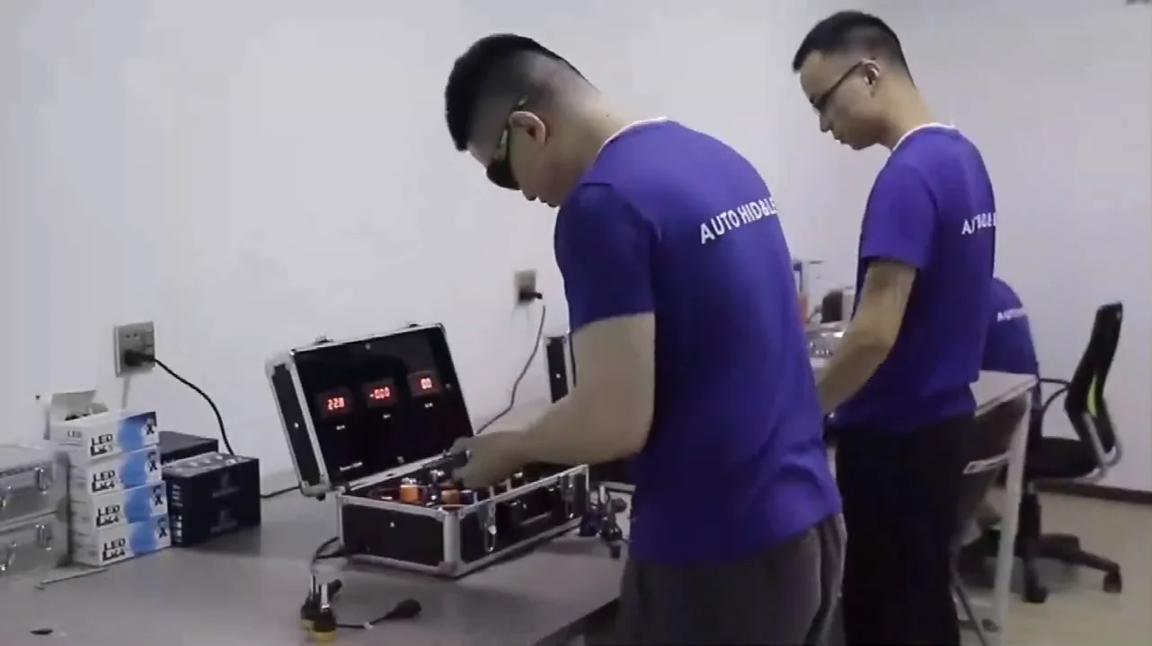 Portable Lighting Testing Equipment Lamp Testing Machine With Volts ...