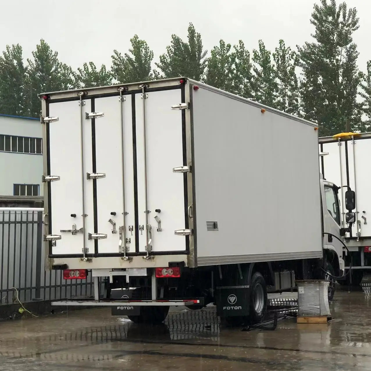 Ckd/skd Refrigerated Truck Box Insulated Truck Body Freezer Truck Box ...