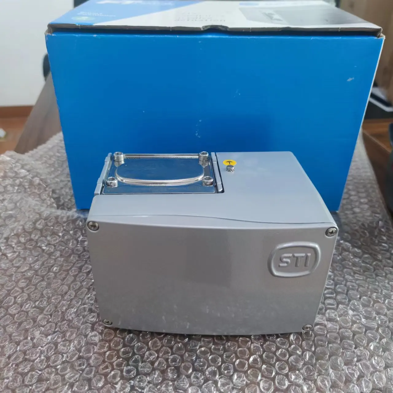 IMI STI Smart Pneumatic Valve Controller for Industrial Control Valves ...