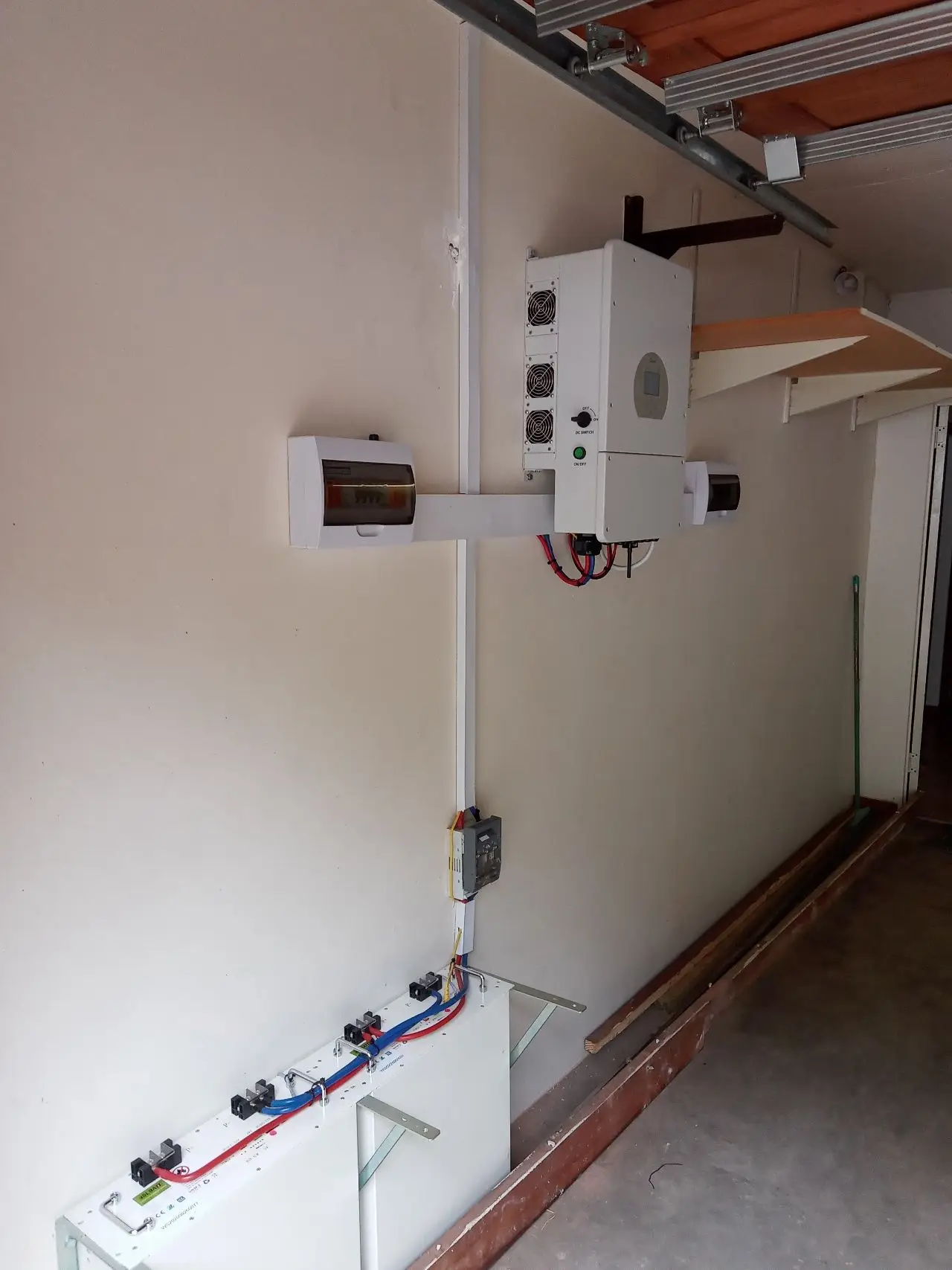 Sun-5k-sg01lp1-us Sun-8k-sg01lp1-us 5kw 8kw Deye 12kw Deye Hybrid ...