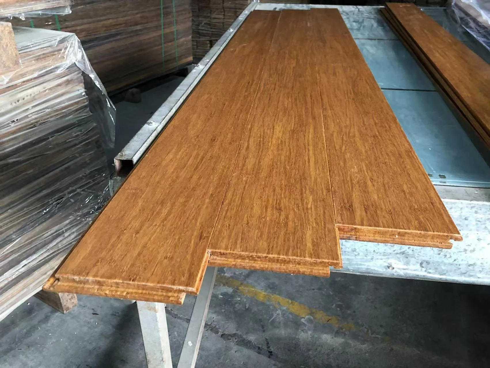 Strand Woven Bamboo Flooring Surface Carbonized Natural Waterproof ...