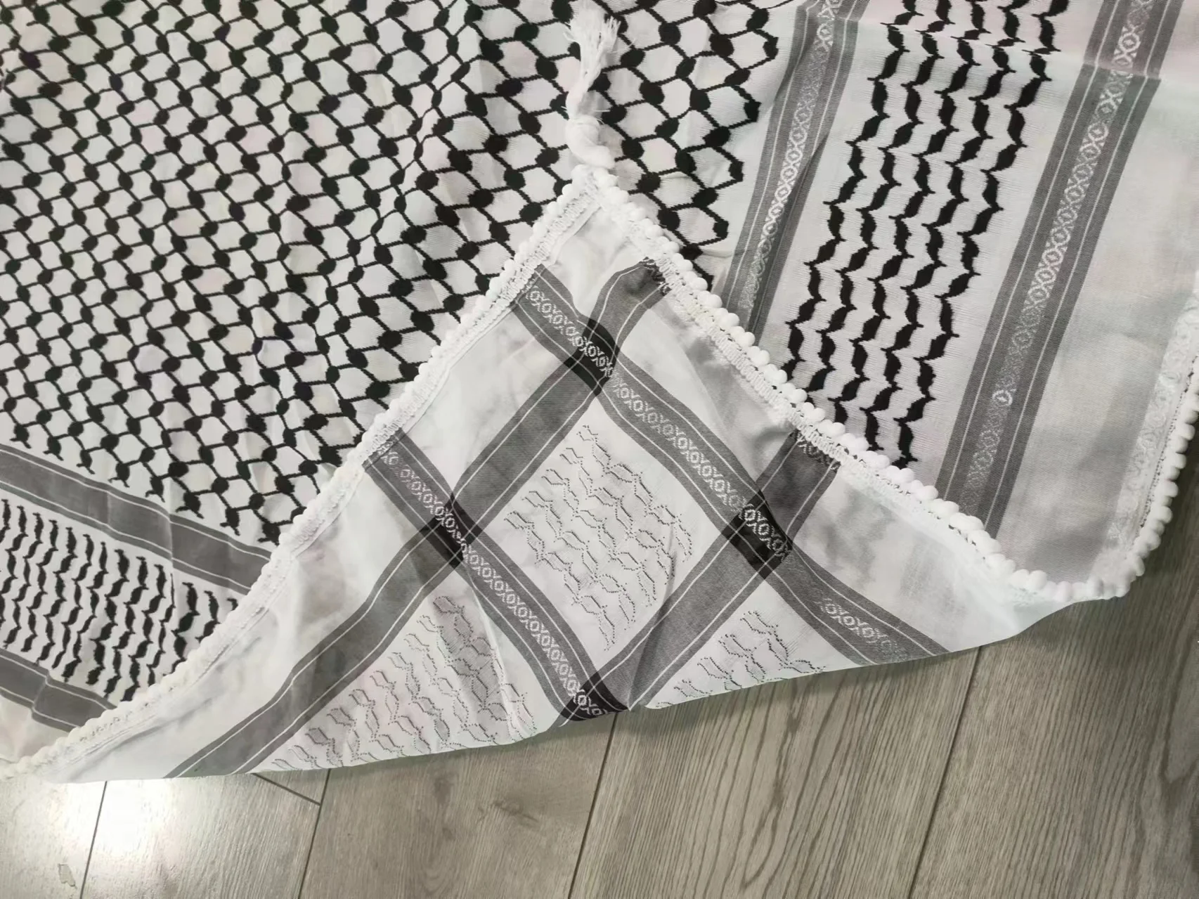 Original Cotton Kuffiyeh Palestine Keffiyeh and Handcrafted Shemagh ...