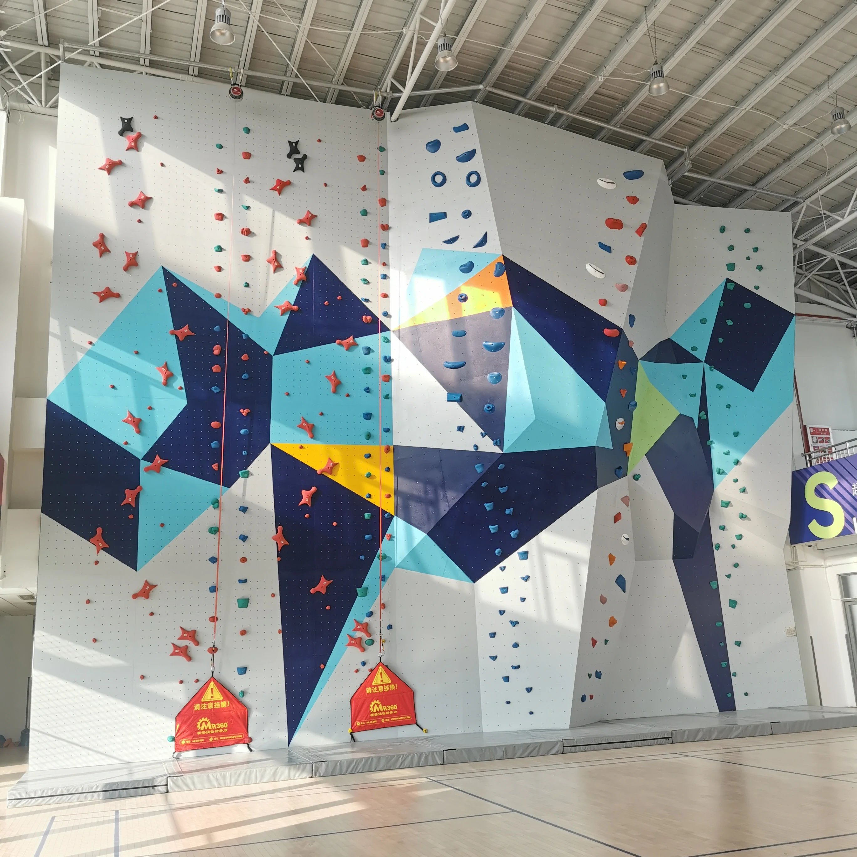 Climbing Wall Training Wall Climbing Competition Professional Climbing ...