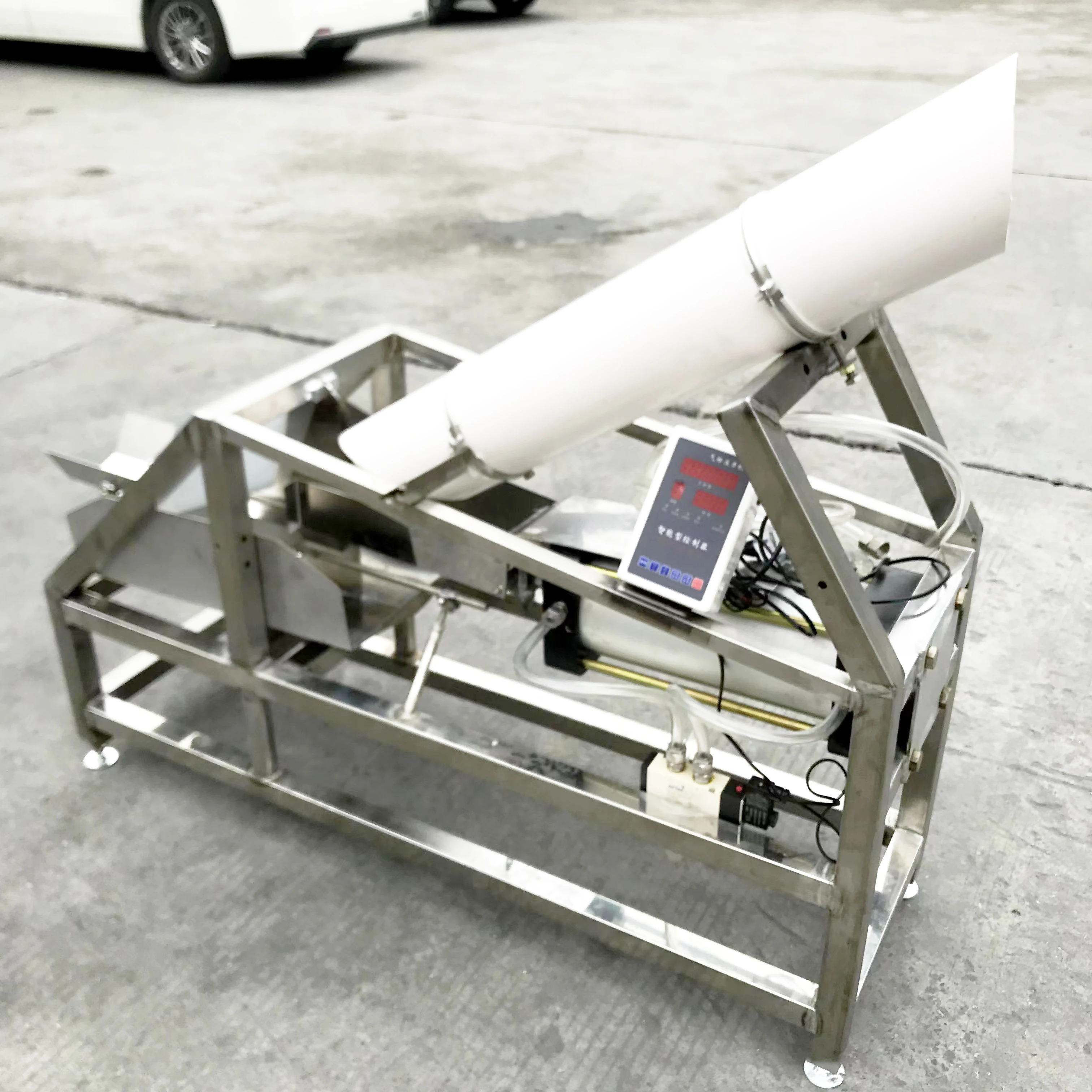 Young Coconut Half Cutting Machine Coconut Water Extraction Machine ...