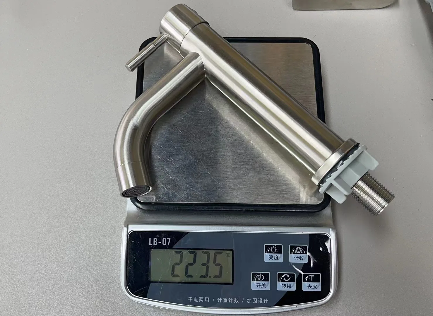Modern Single Hole Mount 304 Stainless Steel Single Handle Cooling ...