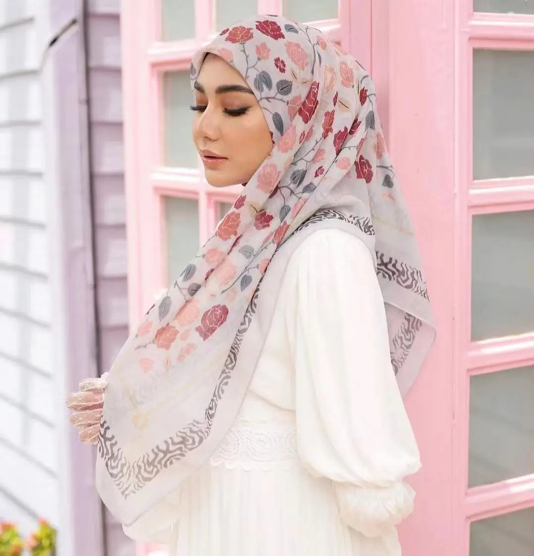 Free Custom Design Printed Shawl Muslim Hijab Cotton Voile