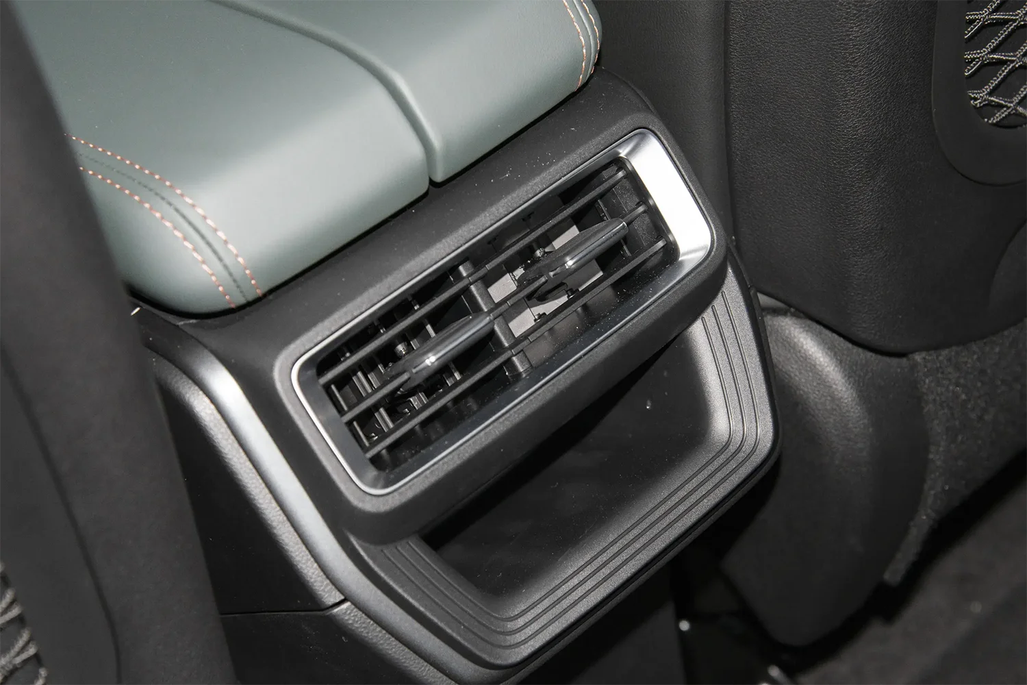 2024 Geely Radar RD6 Electric Pickup Truck - 520km Range