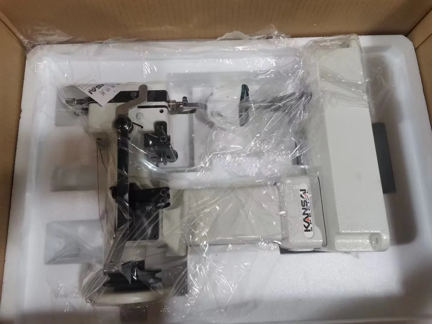New Kansai SPX211E Micro Post Bed Sewing Machine - Chain Stitch for ...