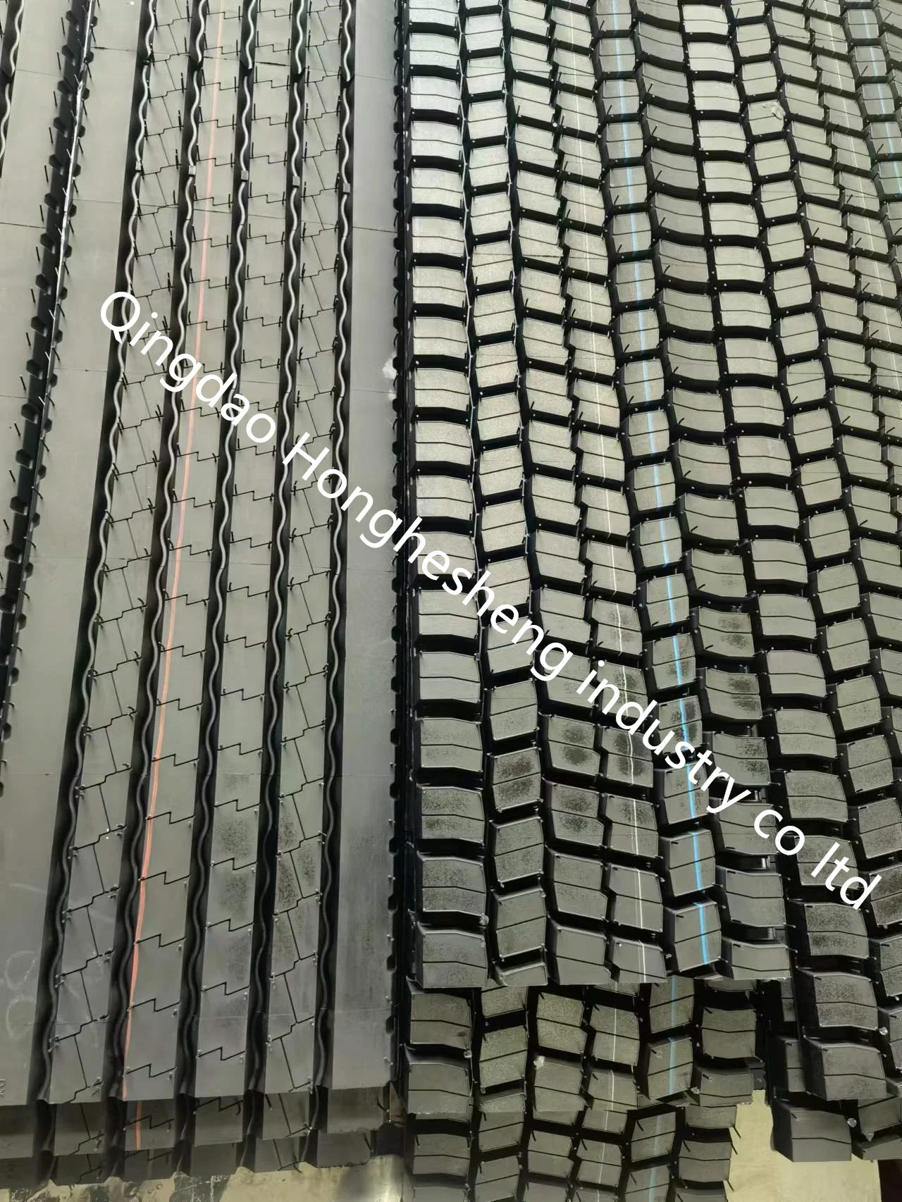 Alibaba.com: Pre-cured black tread liner with multiple patterns and ...