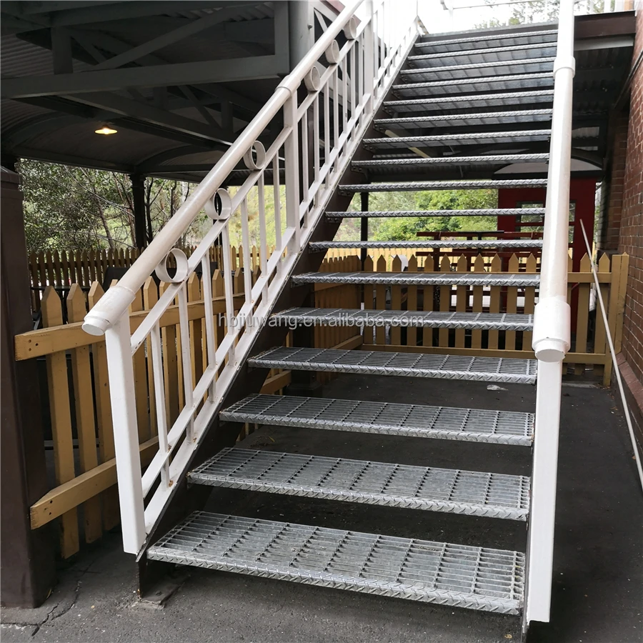 Durable Outdoor Metal Step Ladder Stair Treads - Steel Grating
