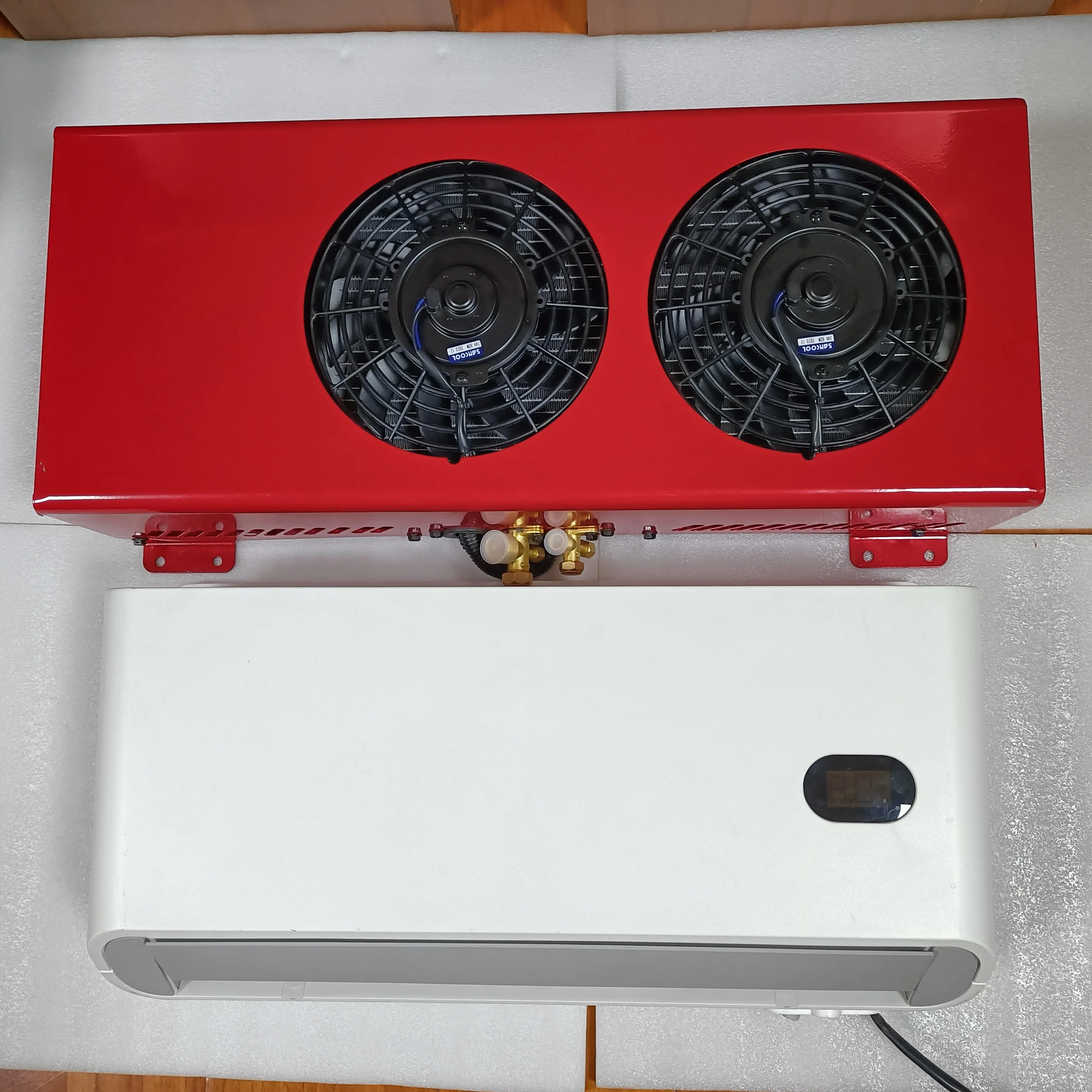 High Efficiency Double Fan Vertical Air Conditioner 12V/24V
