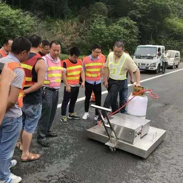 Asphalt Pavement Heating Plate Road Crack Pothole Repair Machine ...