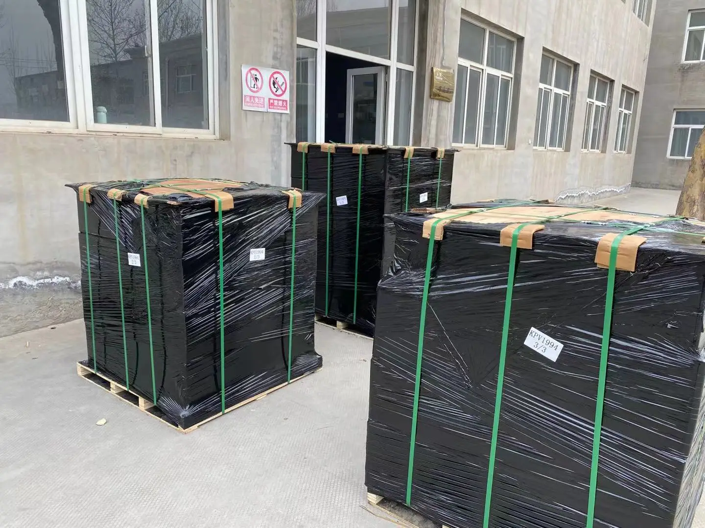 Auto Engine Parts Intake Valve Exhaust Valve Engine For Cummins 6bt ...