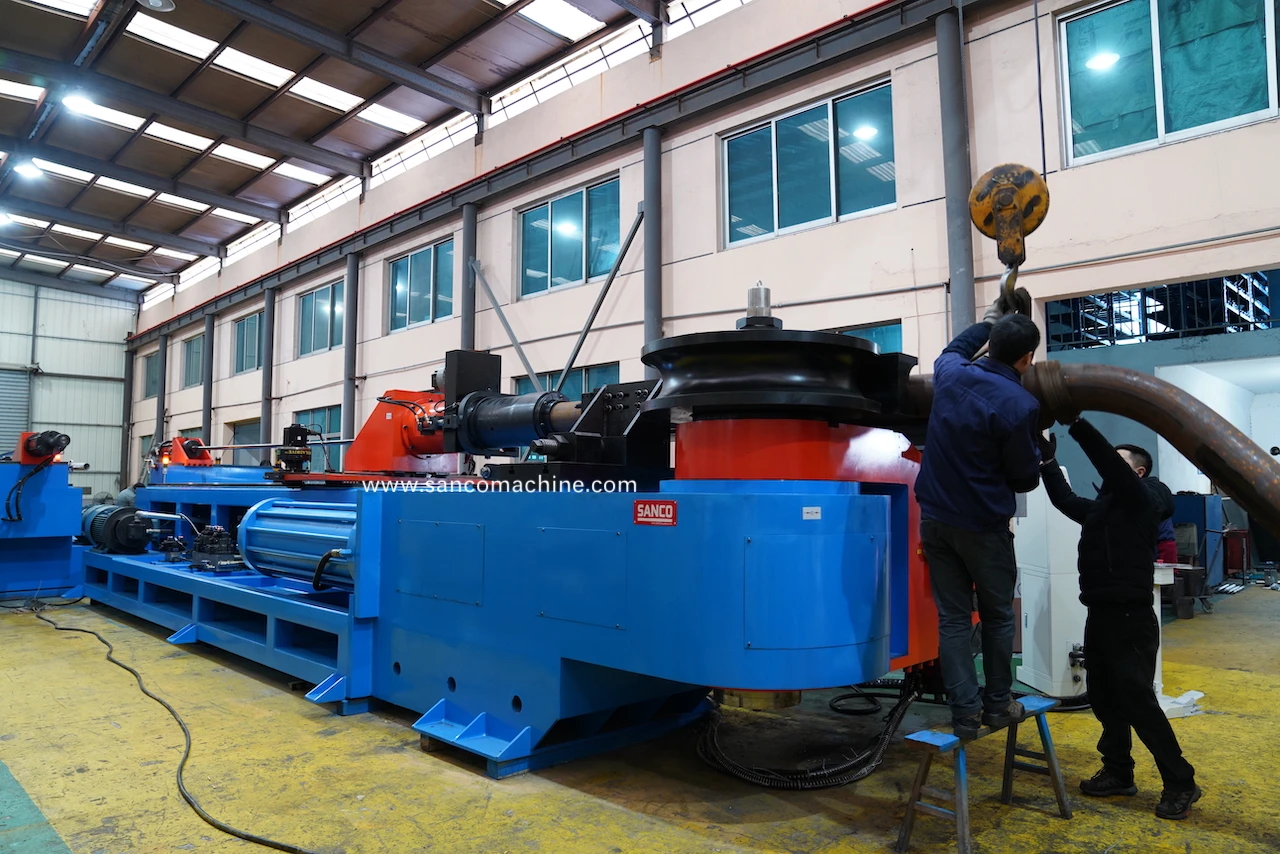 Shipyard Shipbuilding Industrial Big Huge Large Heavy Strong Tube Pipe ...