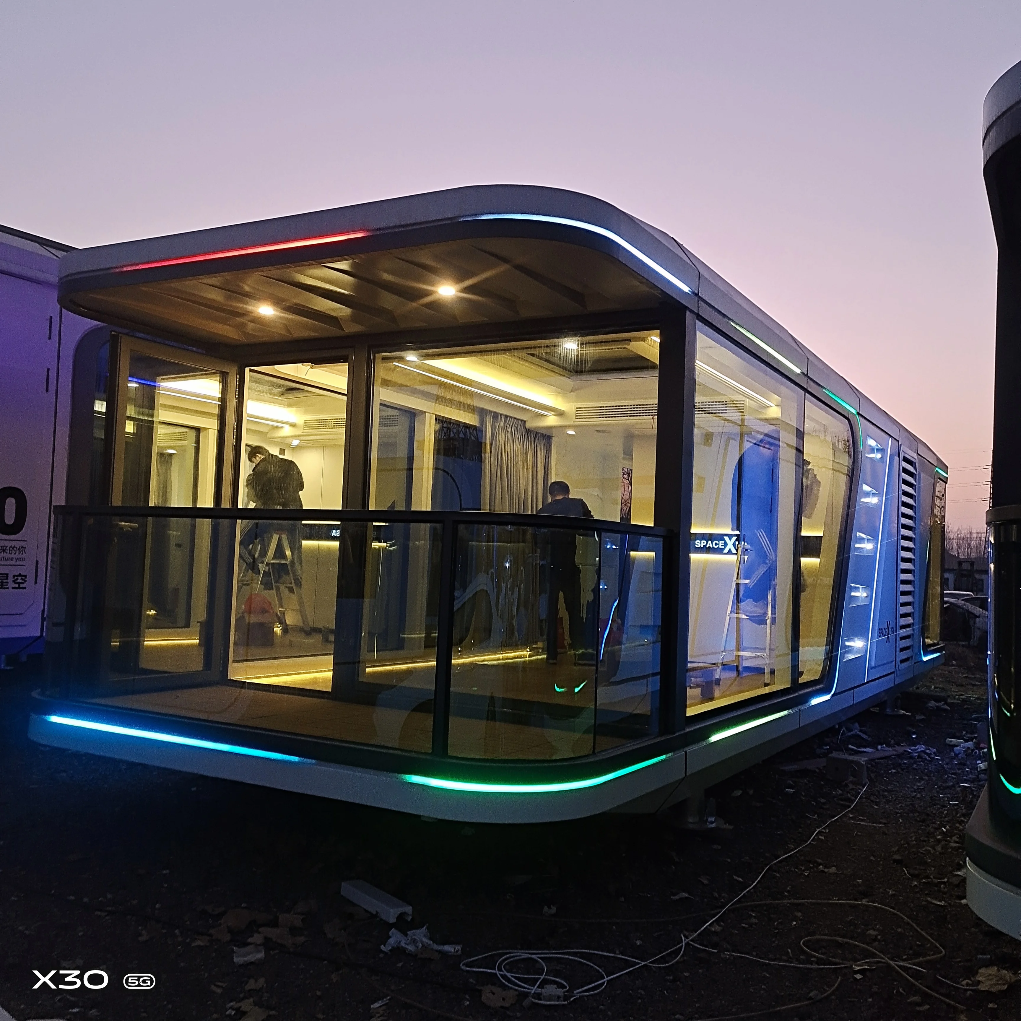 28 M2 Model Solar Capsule House With Bedroom/kitchen/bathroom Luxury ...