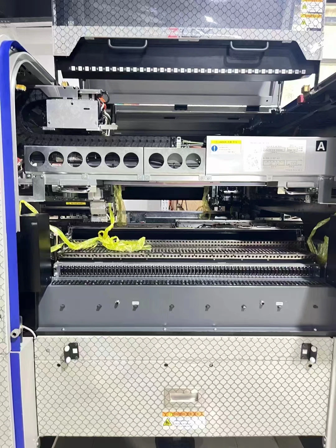 High Speed Yamaha Ysm20r Pick And And Place Led Machine,Smt Pick And ...