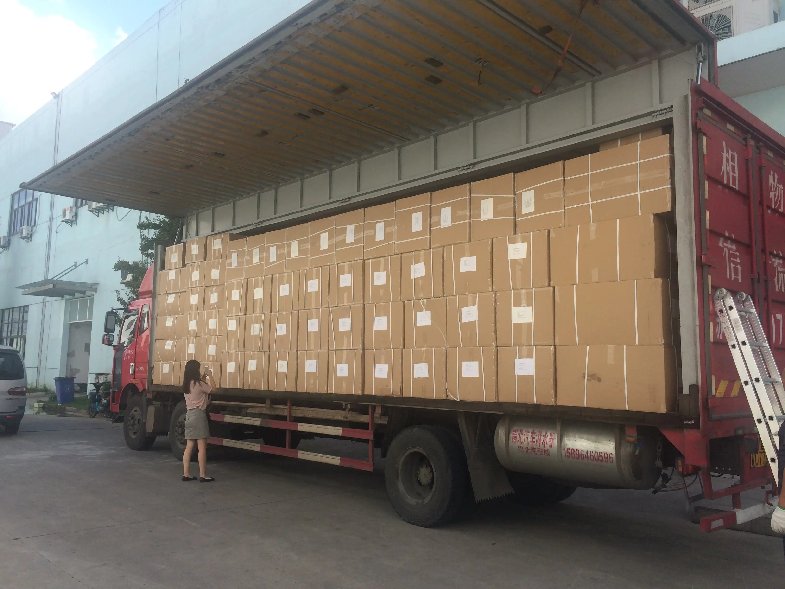 Low Moq Mama Shape Flower Box With Ribbon Closed - Buy Mama Flower Box ...