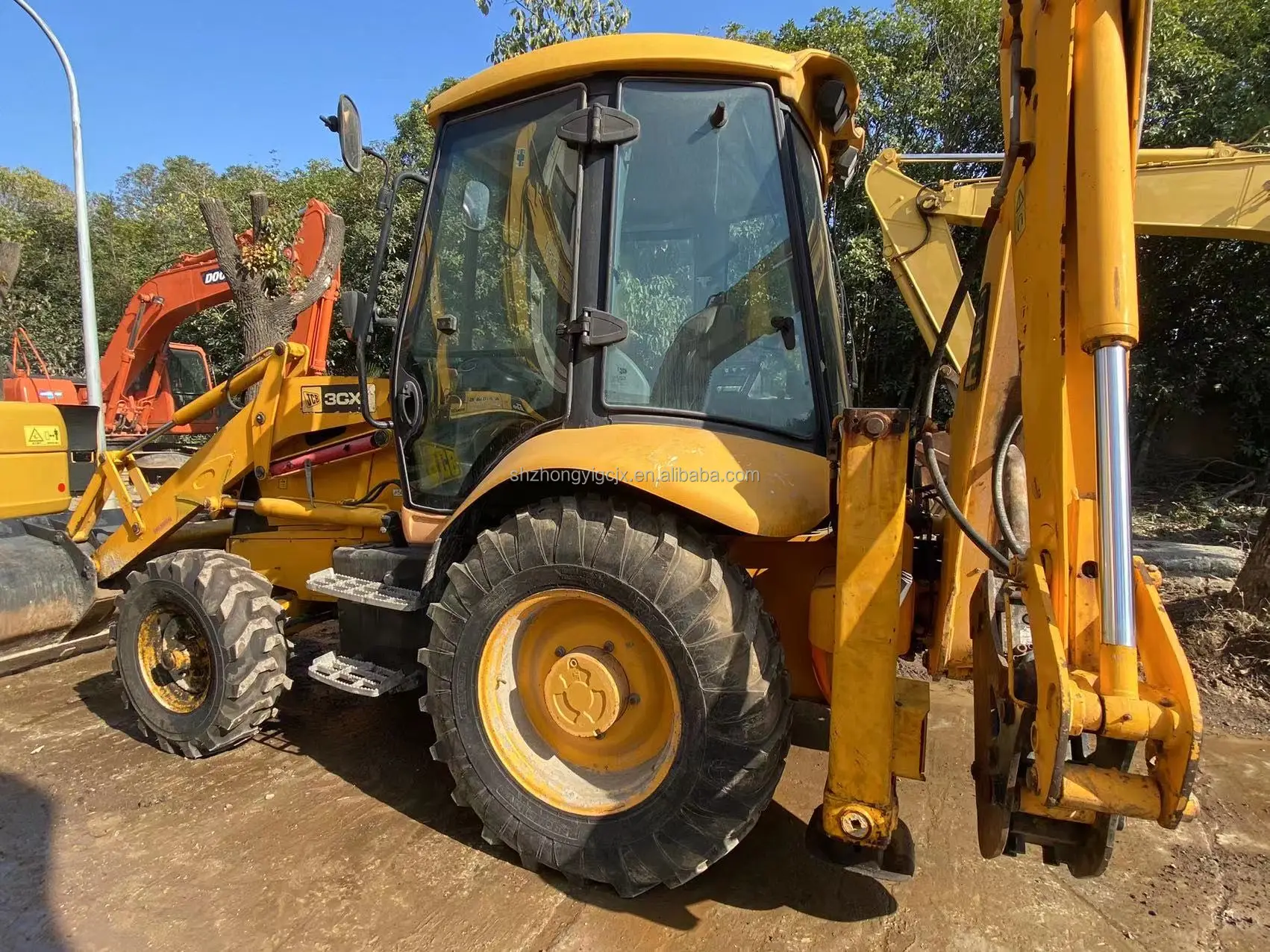 Use Sdlg Lgb680 Backhoe For Sale Good Condition Used Backhoe Loader ...
