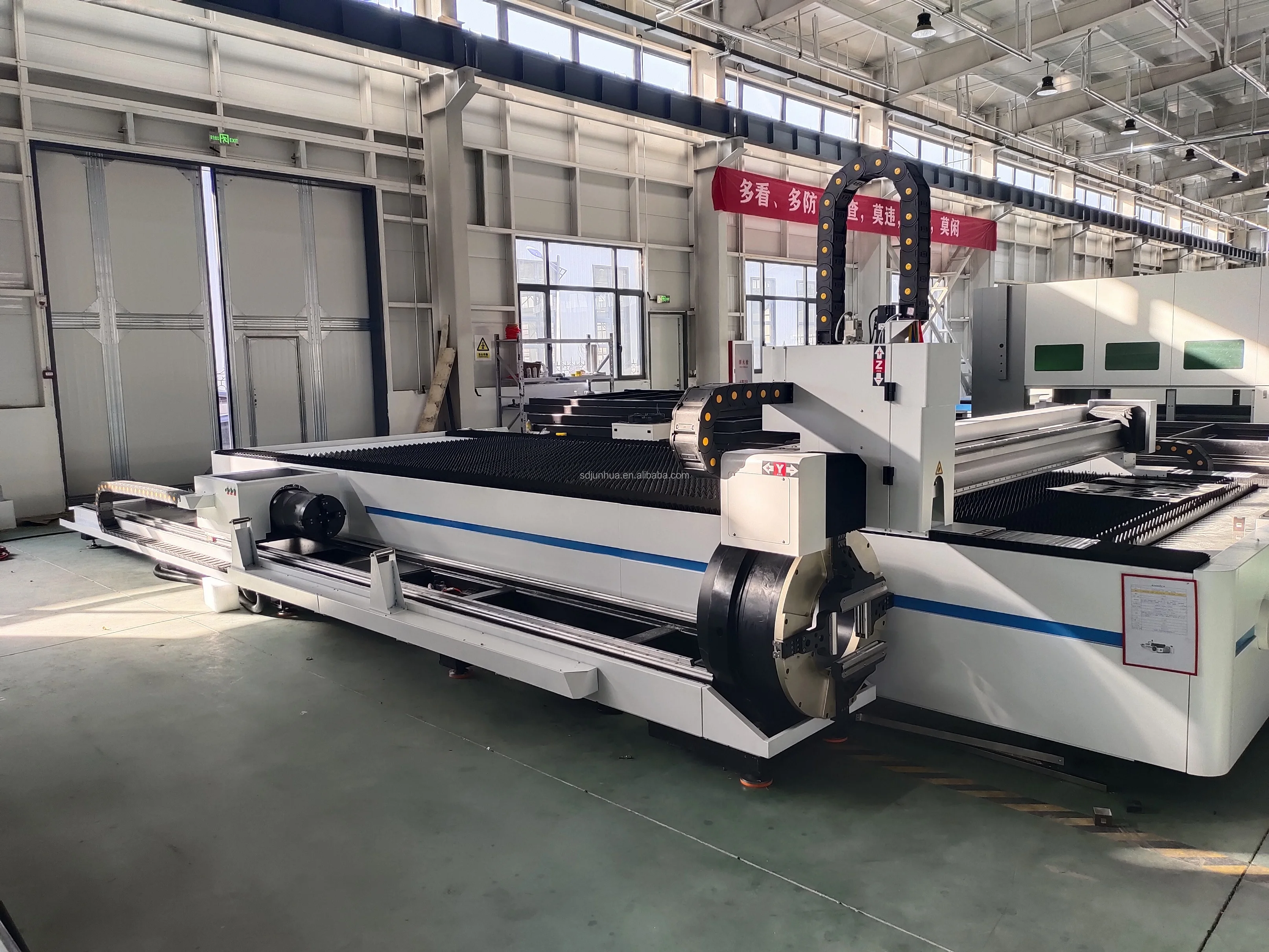 Metal Letters Fiber Laser Cutting Machine With Rotary - Buy Metal ...