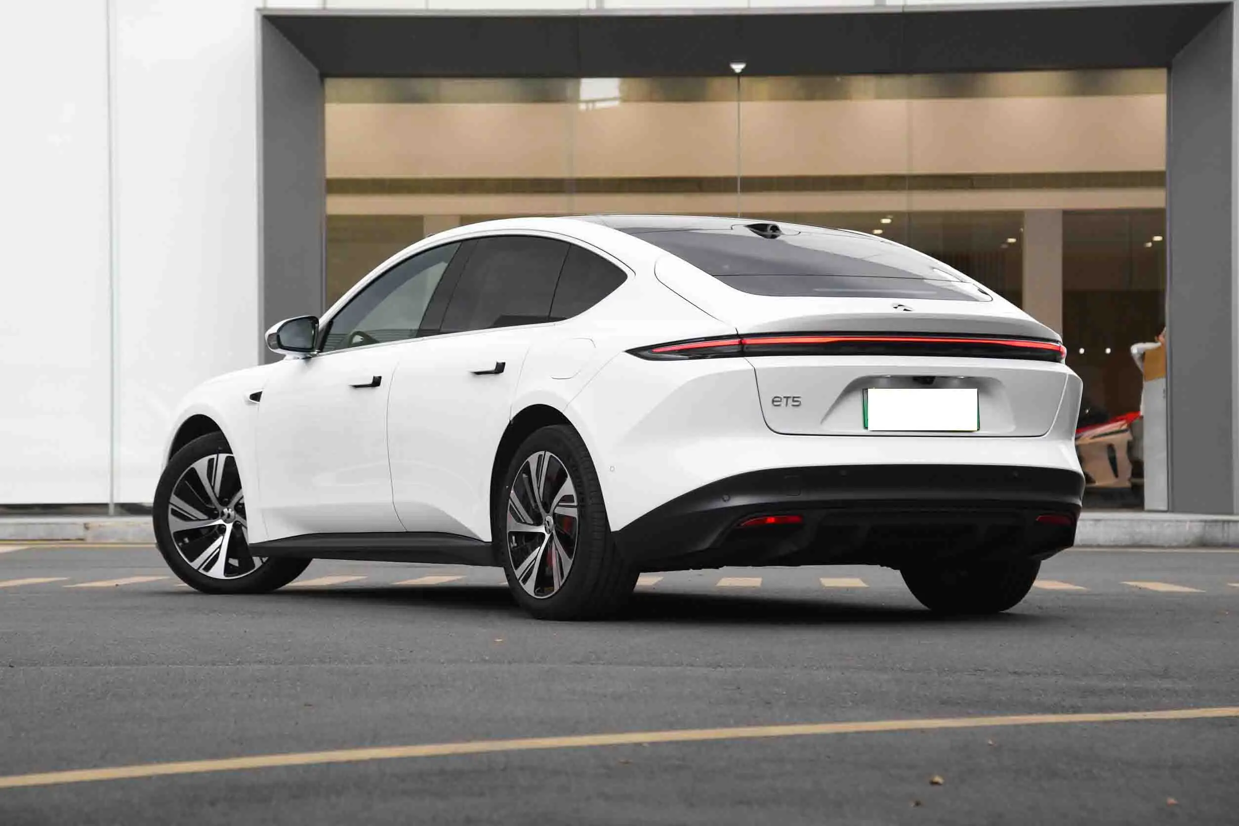 Electro Sports Super EV Car 2024 Nio Et5 75kwh 100kwh Long Range Intelligent New Energy Vehicle ...