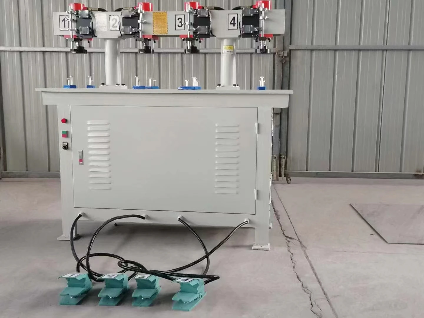 Aluminum Pneumatic Hole Punching Machine Punch Munaul Windows - Buy ...