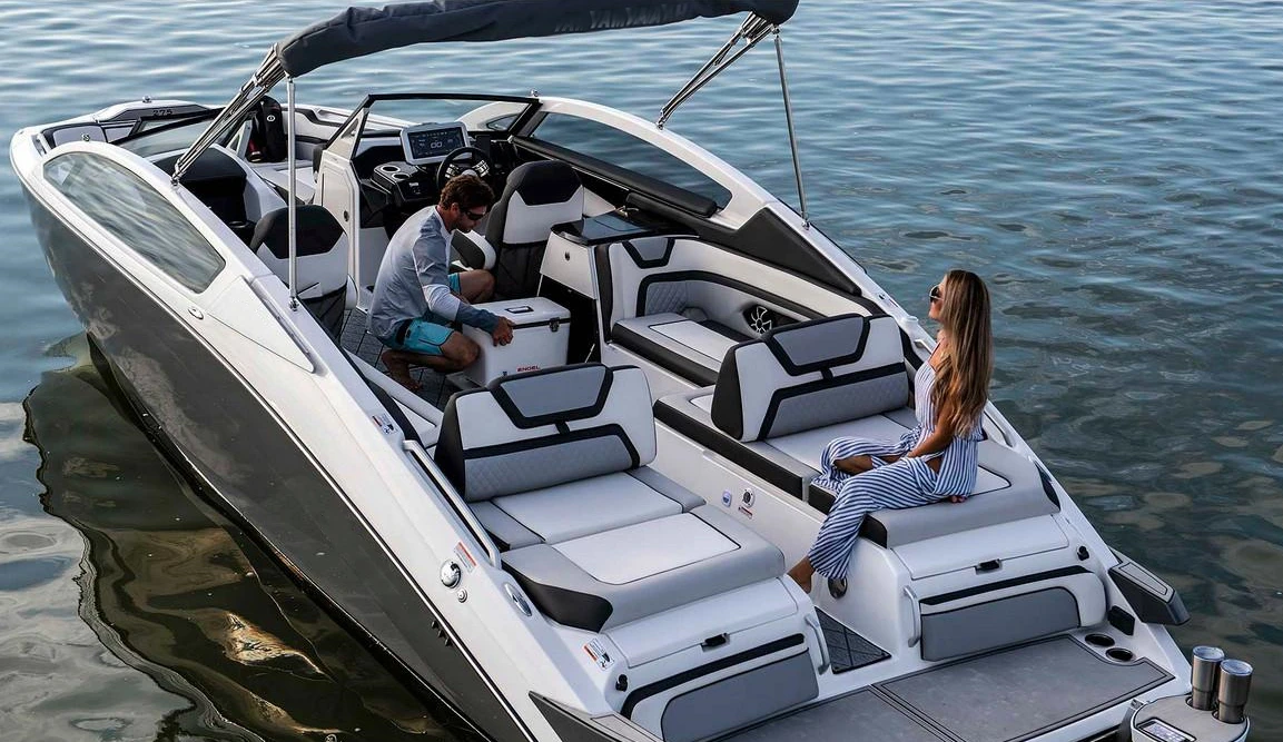 Ecocampor High Speed 25ft 12 Person Classic And Luxury Yacht Sport Jet ...