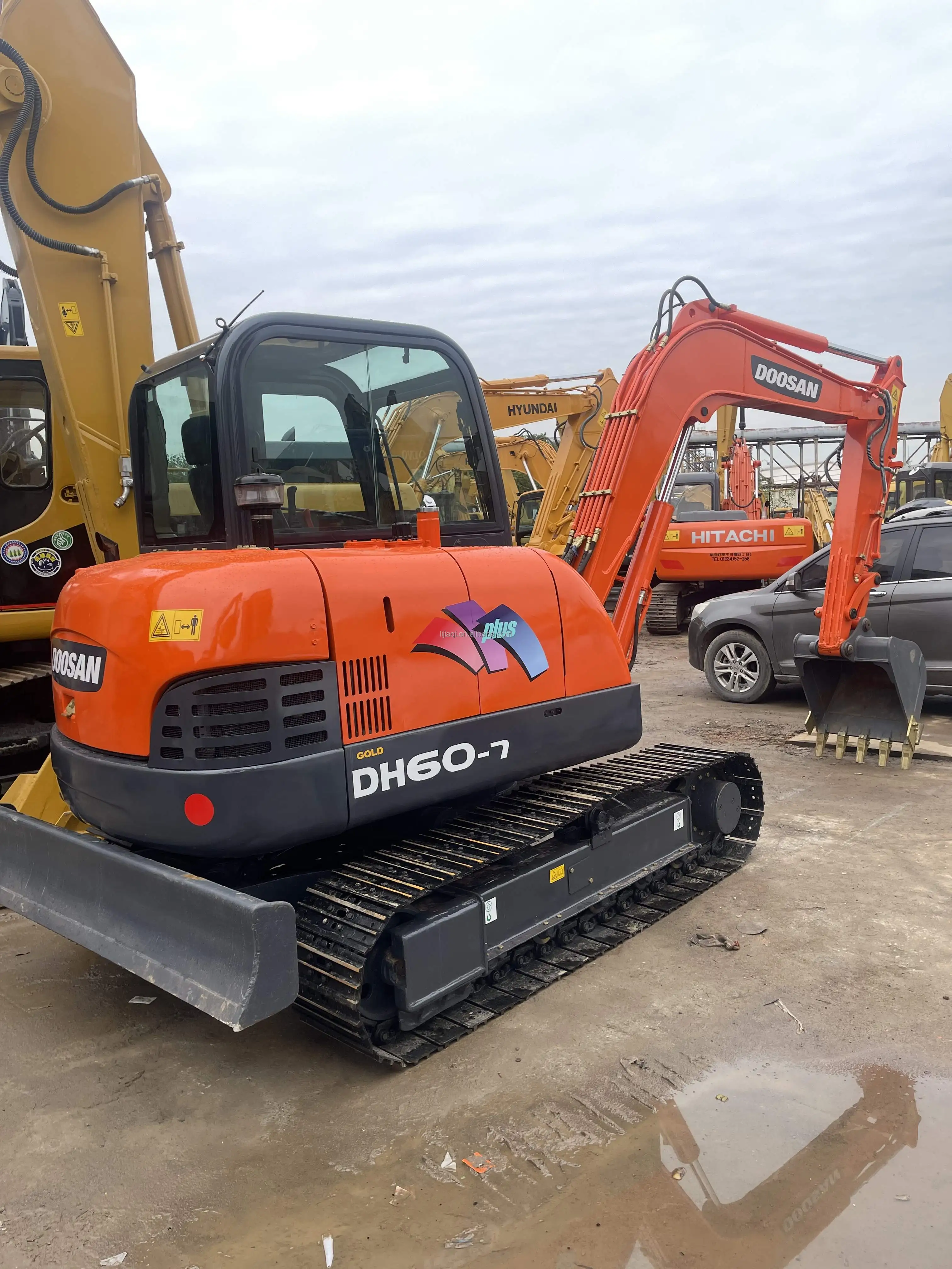 Low Price Used Mini 6ton Doosan Dh60-7 Crawler Excavator - Buy Used ...