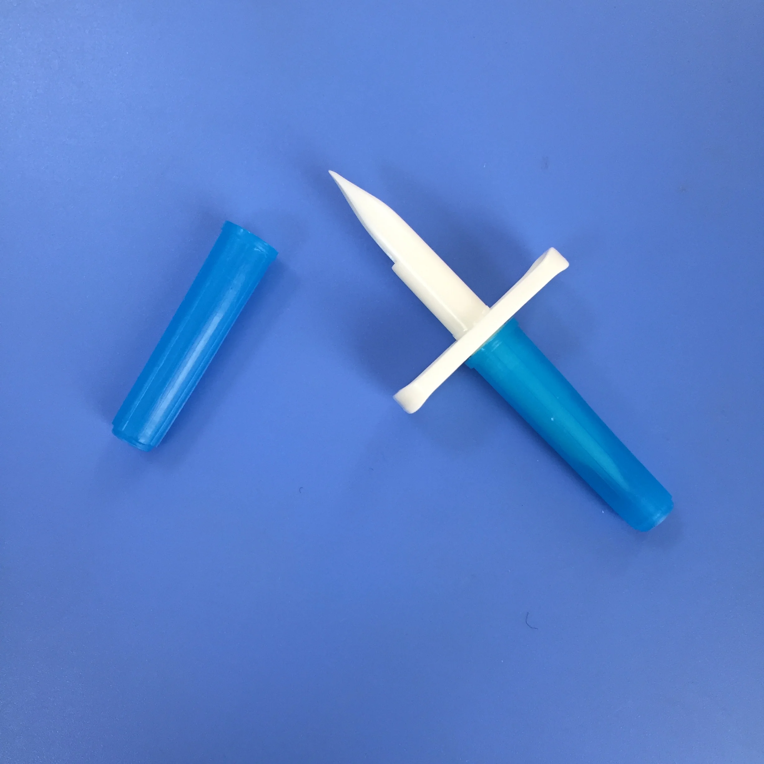 Professional Double Ended Transfer Spike for Medical Use| Alibaba.com