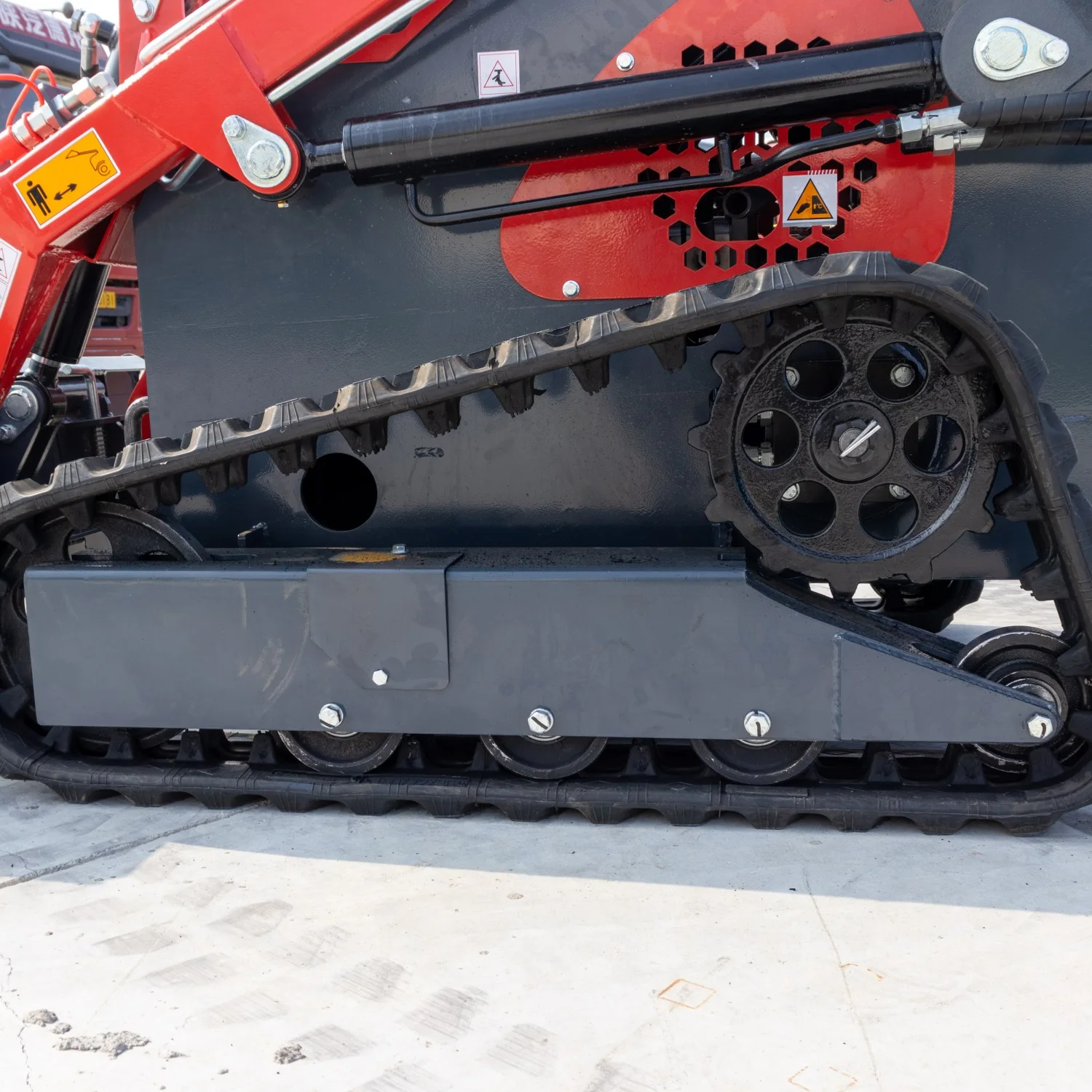 Crawler Skid Loader 23Hp 25 Hp Engine Small Loaders Loading Weight 380 ...