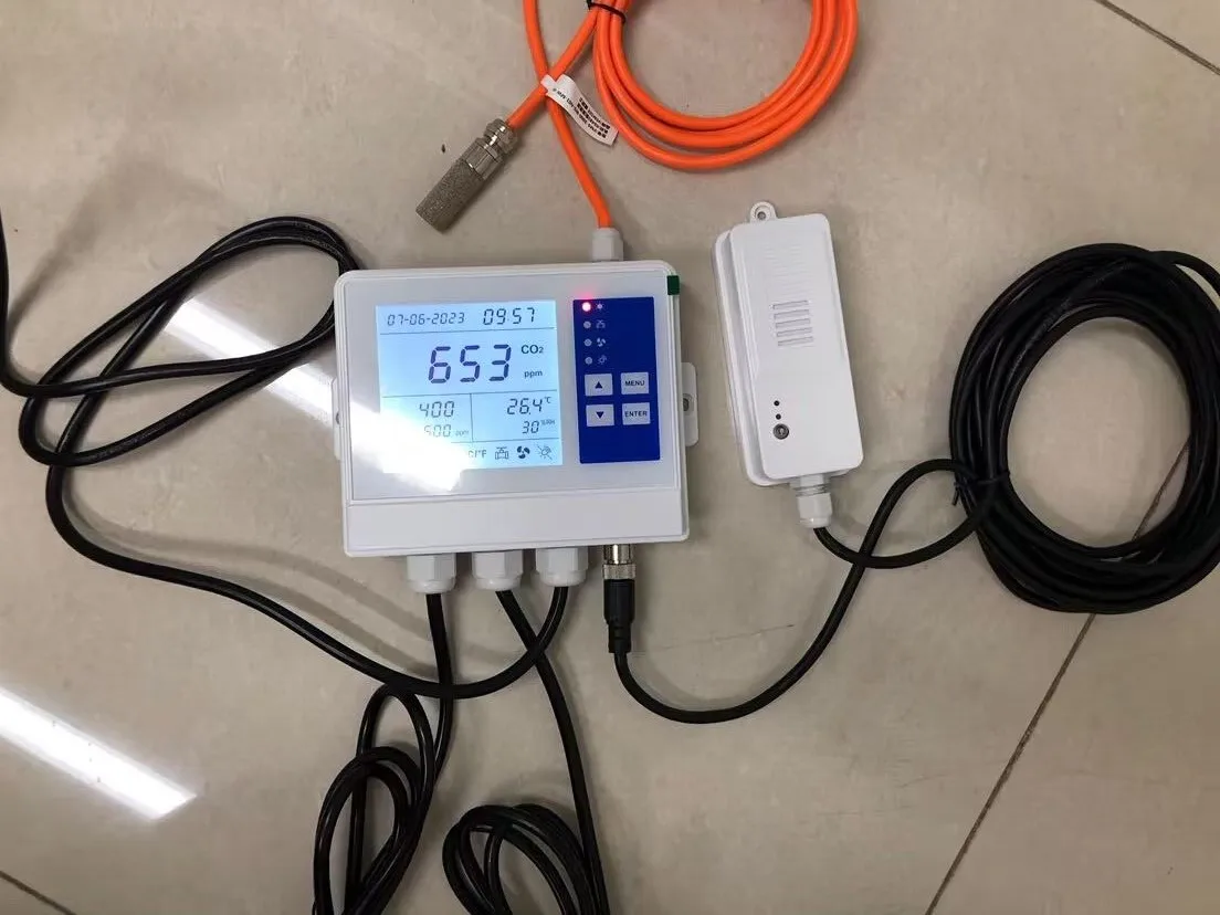 Mushroom CO2 Temperature Controller with Split Sensor - Wall Mounted ...