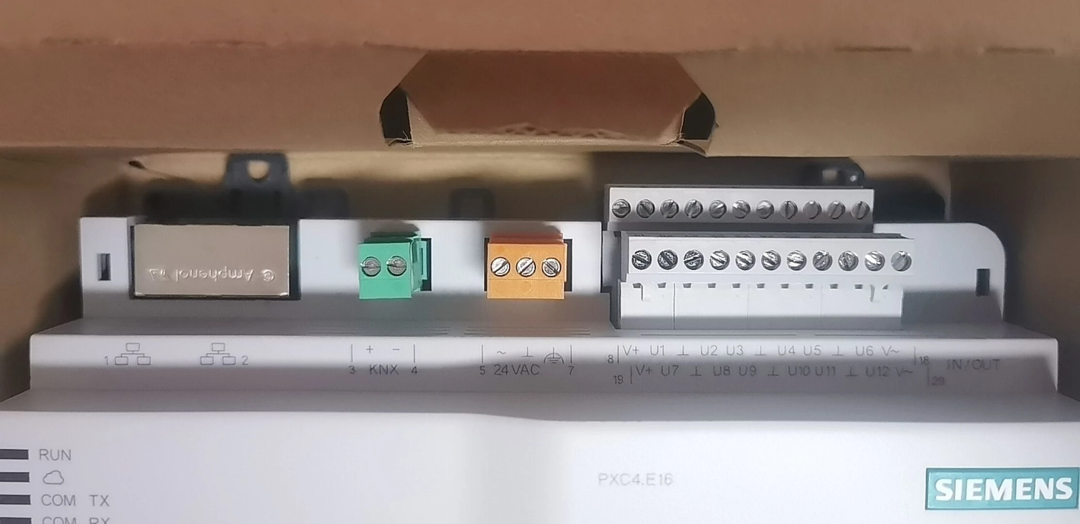 SIEMENS PXC4.E16 Automation Station - 16 I/os Modbus Bacnet/ip PLC