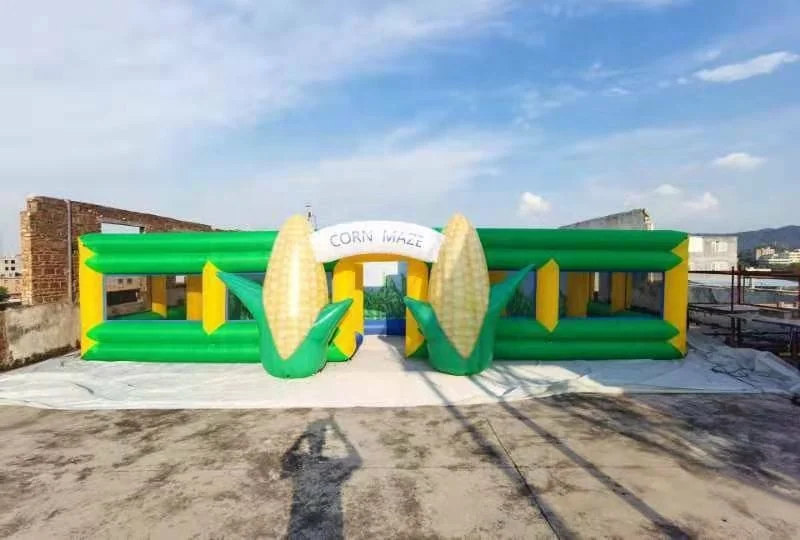 Commercial Giant Inflatable Corn Maze Game Inflatable Obstacle Course ...