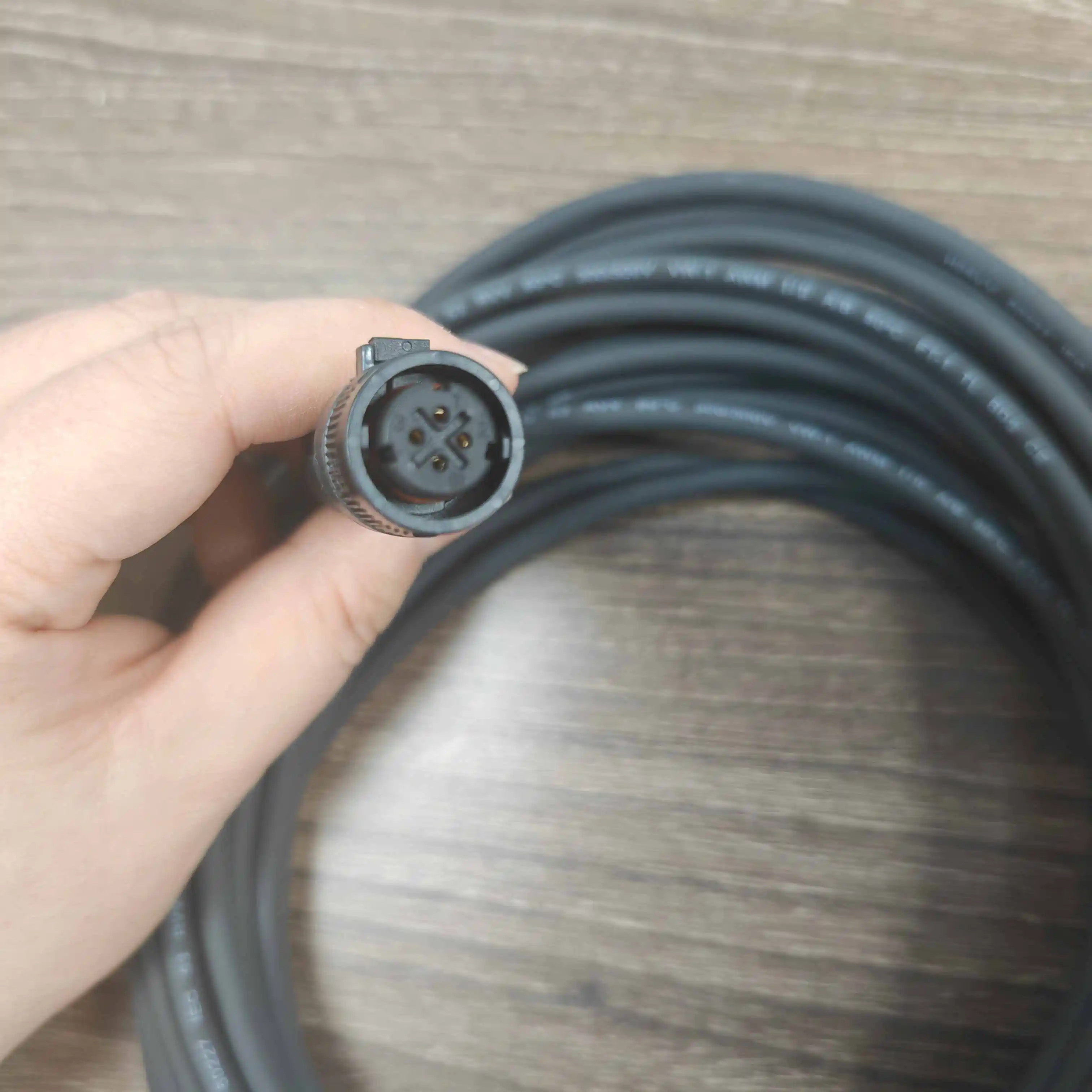 Japan Original Plc Fanuc Motor Cable Lx660-8077-t281/l7r003 - Buy Lx660 ...