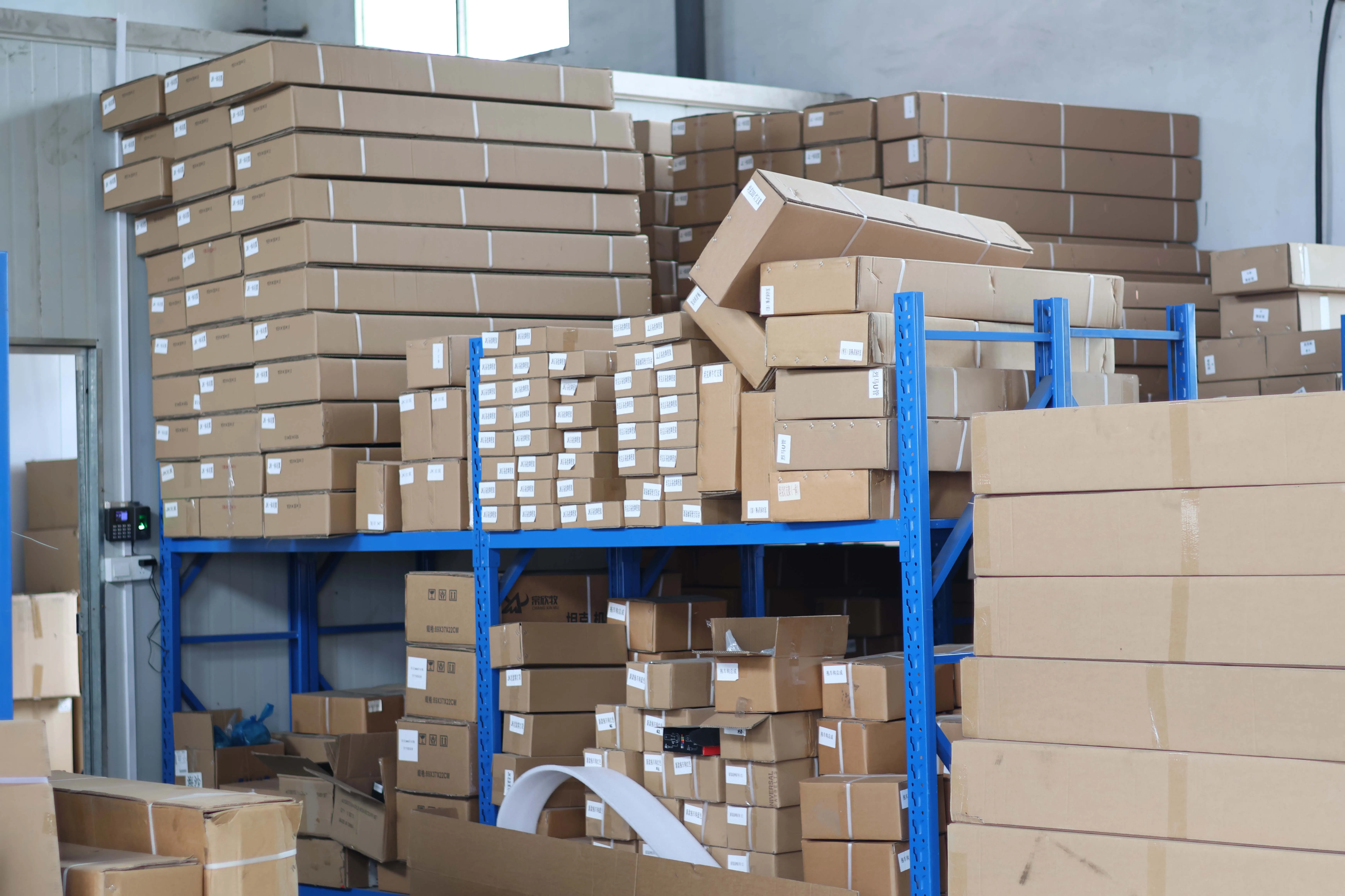 Retractable Manual Pickup Roller Shutter Covers For Toyota Hilux Vigo ...