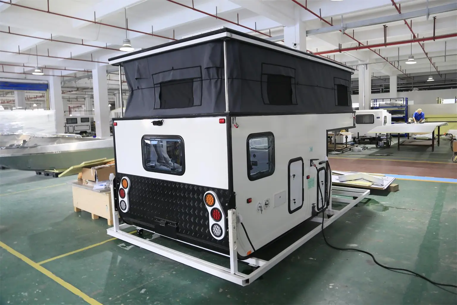 Flatbed Pop up Truck Hard Popup Bed Camper Shell for Sale