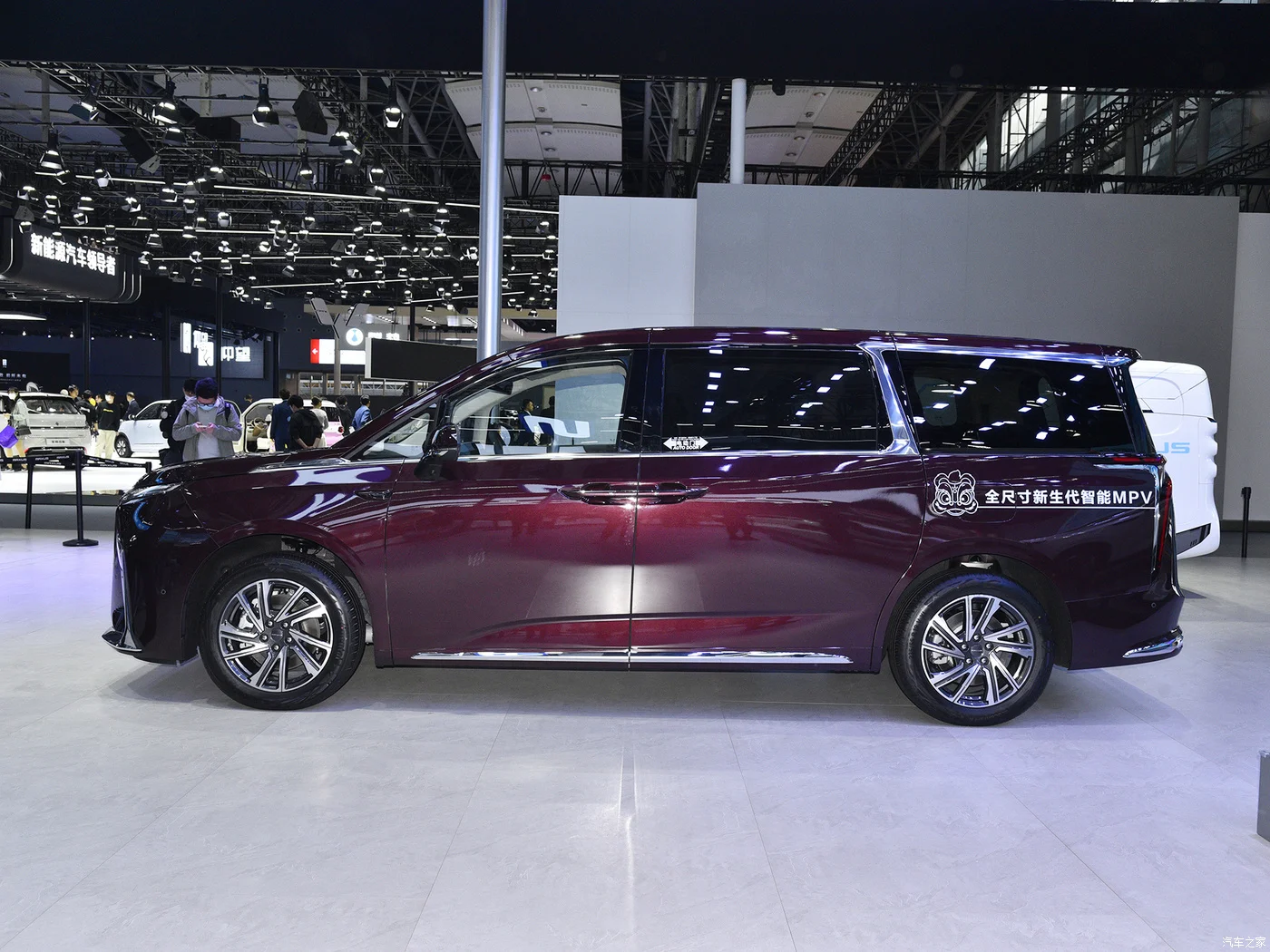 SAIC MAXUS G90 Model 2024 2.0T Interstellar Seven-seat Version MPV| Alibaba.com