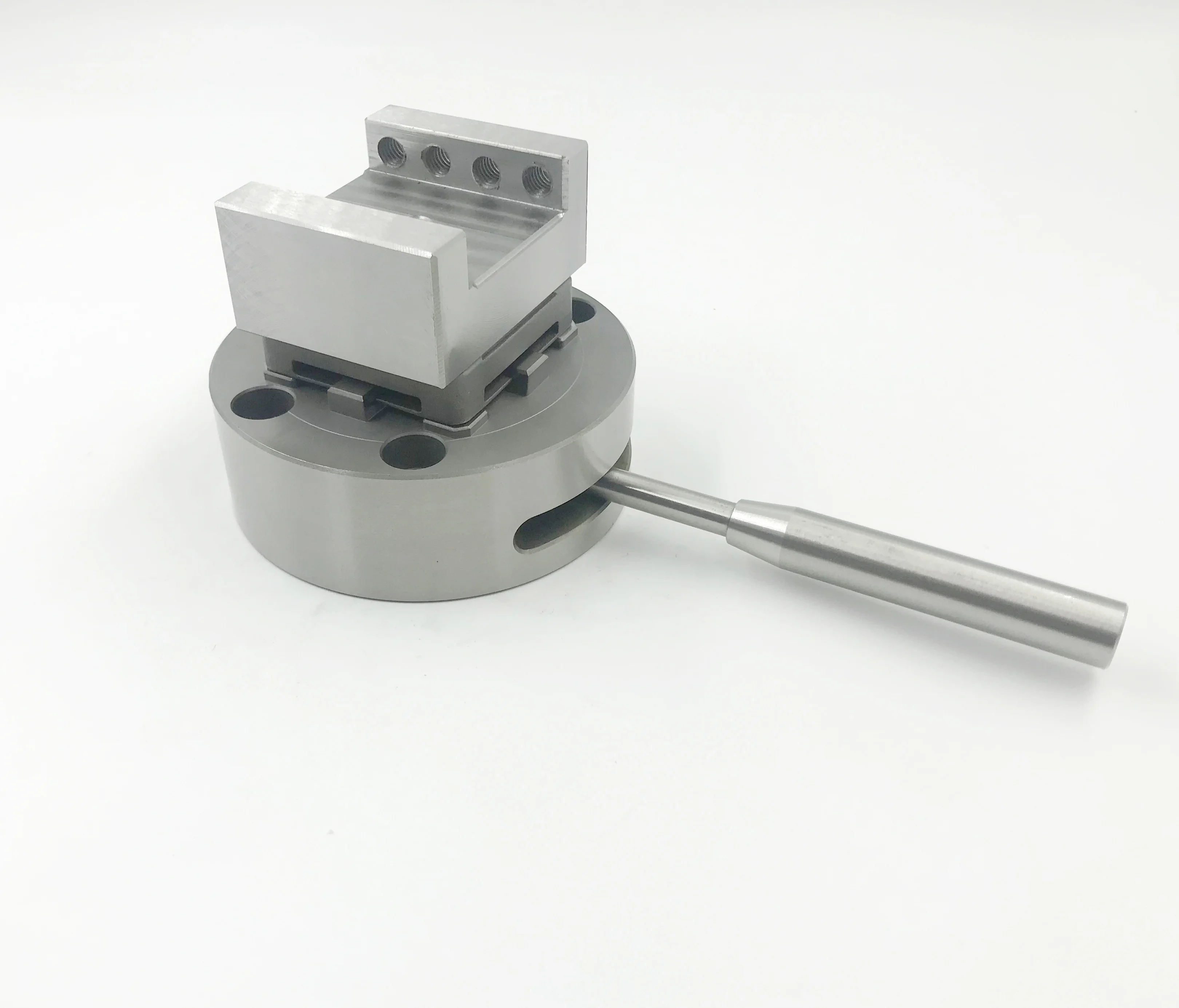 System 3R Compatible Manual EDM Chuck for Makino HE-R06646