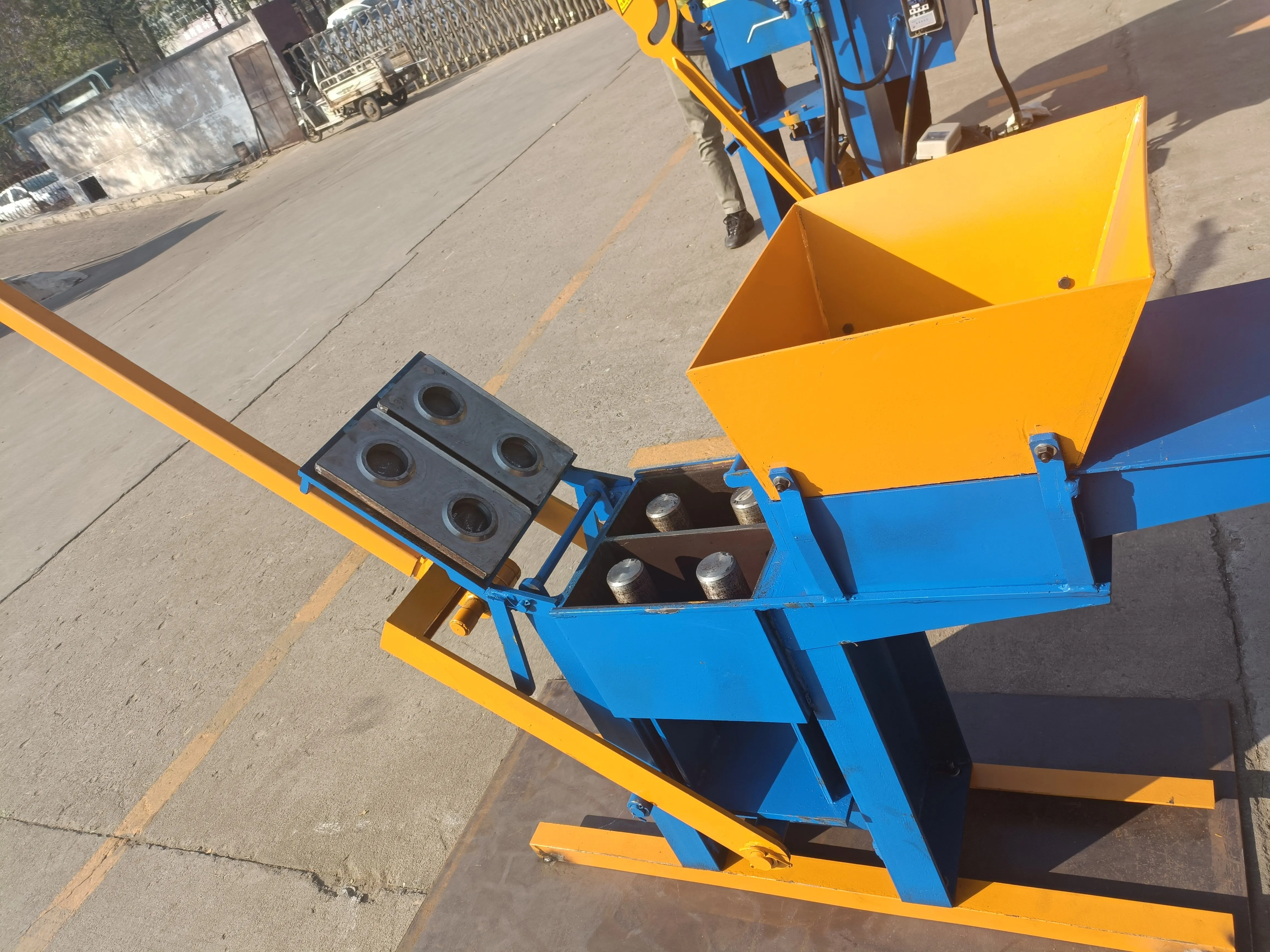 Mini Clay Brick Making Machine QMR2-40 - High Efficiency