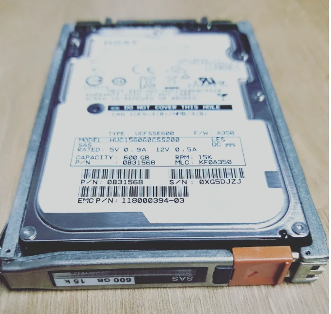 EMC Unity D3-2S15 600GB 15K 12Gb/S SAS Internal HDD - New, 1 Year ...
