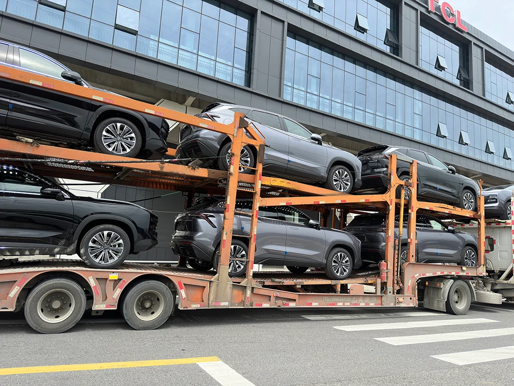 Hot Sale Toyota Hilux Diesel Pickup Truck 4x4 Nissan Navara D40 Used ...