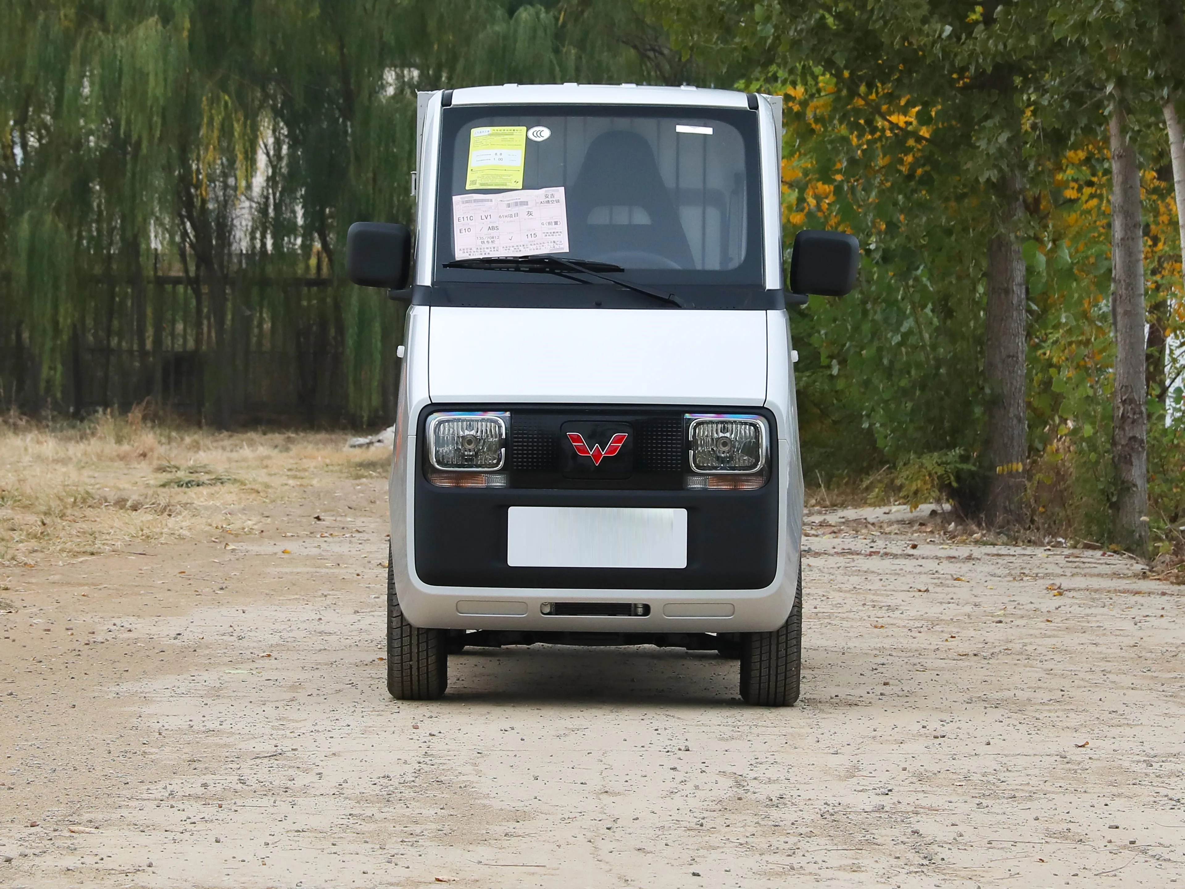 2023 Wuling E10 EV Electric Pickup Truck - Cargo Van for Efficient ...