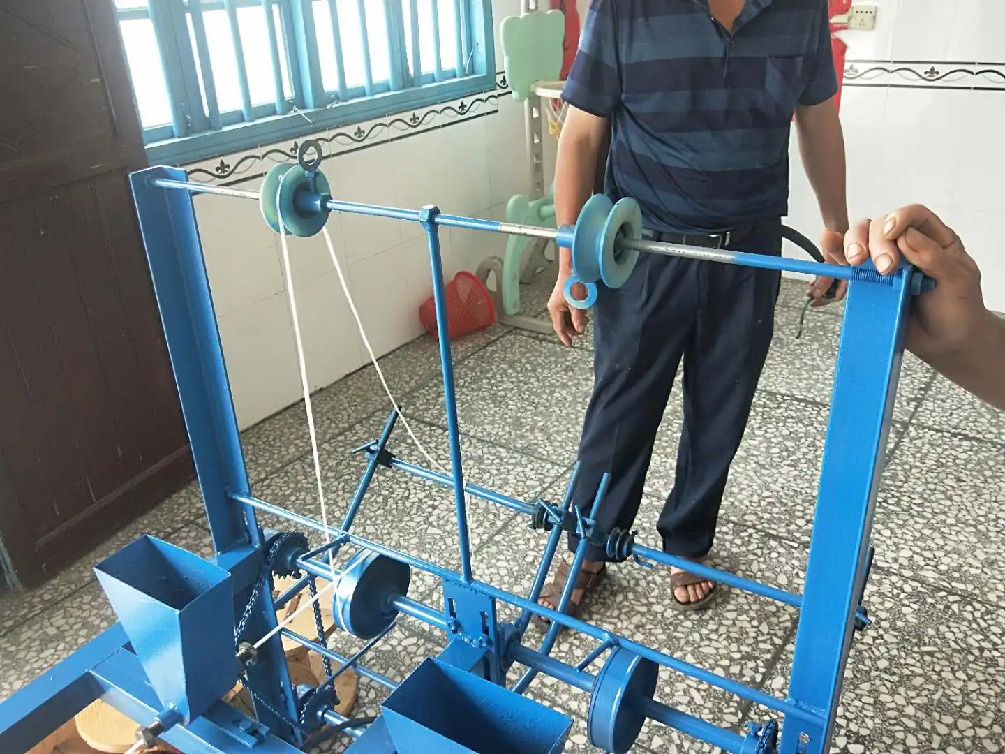 Automatic Pyrotechnics Fuse Making Machine for Visco, Green, and Fly ...