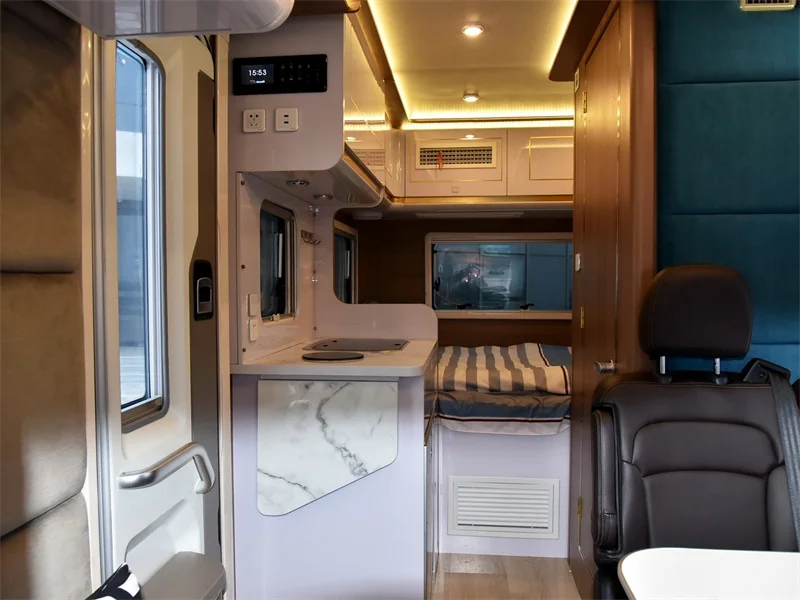 Maxus V80 China Luxury Caravan Campervan Motor Home Rv Camper Motorhome ...