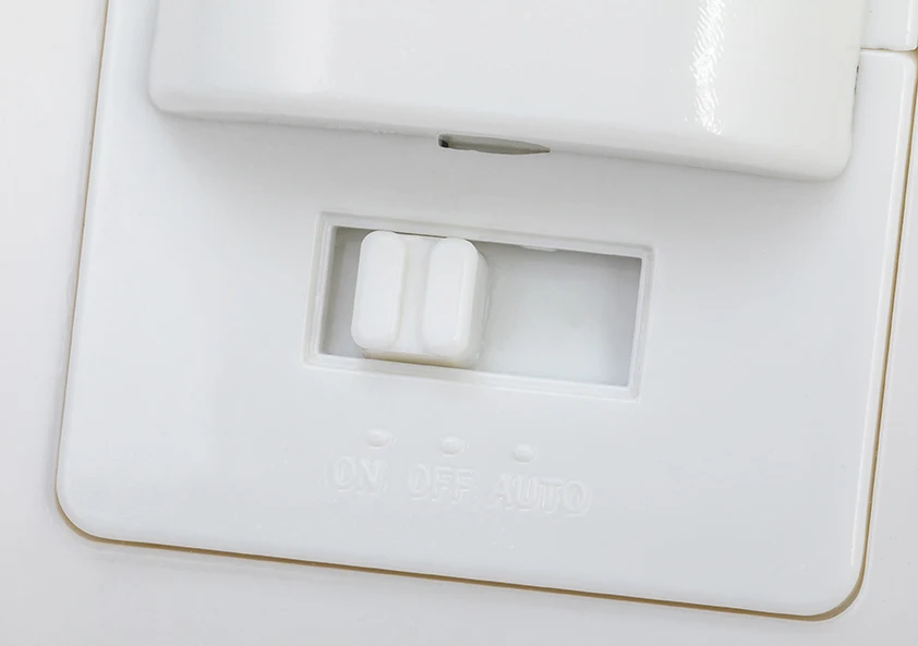 Wall-mounted 180 Degree Infrared Motion Sensor for Light Control
