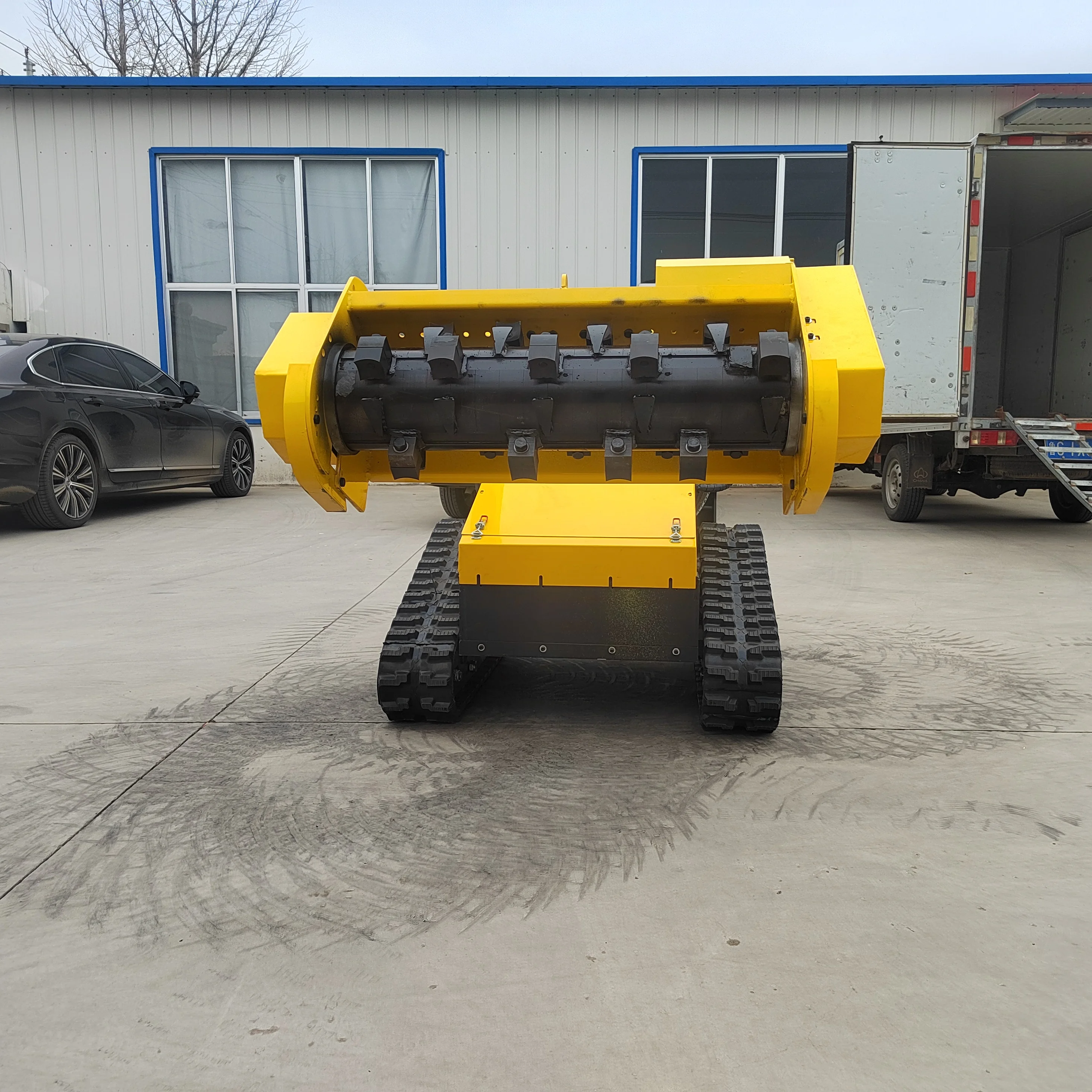 All-terrain RC Crawler Tandem Mower - Intelligent Robot
